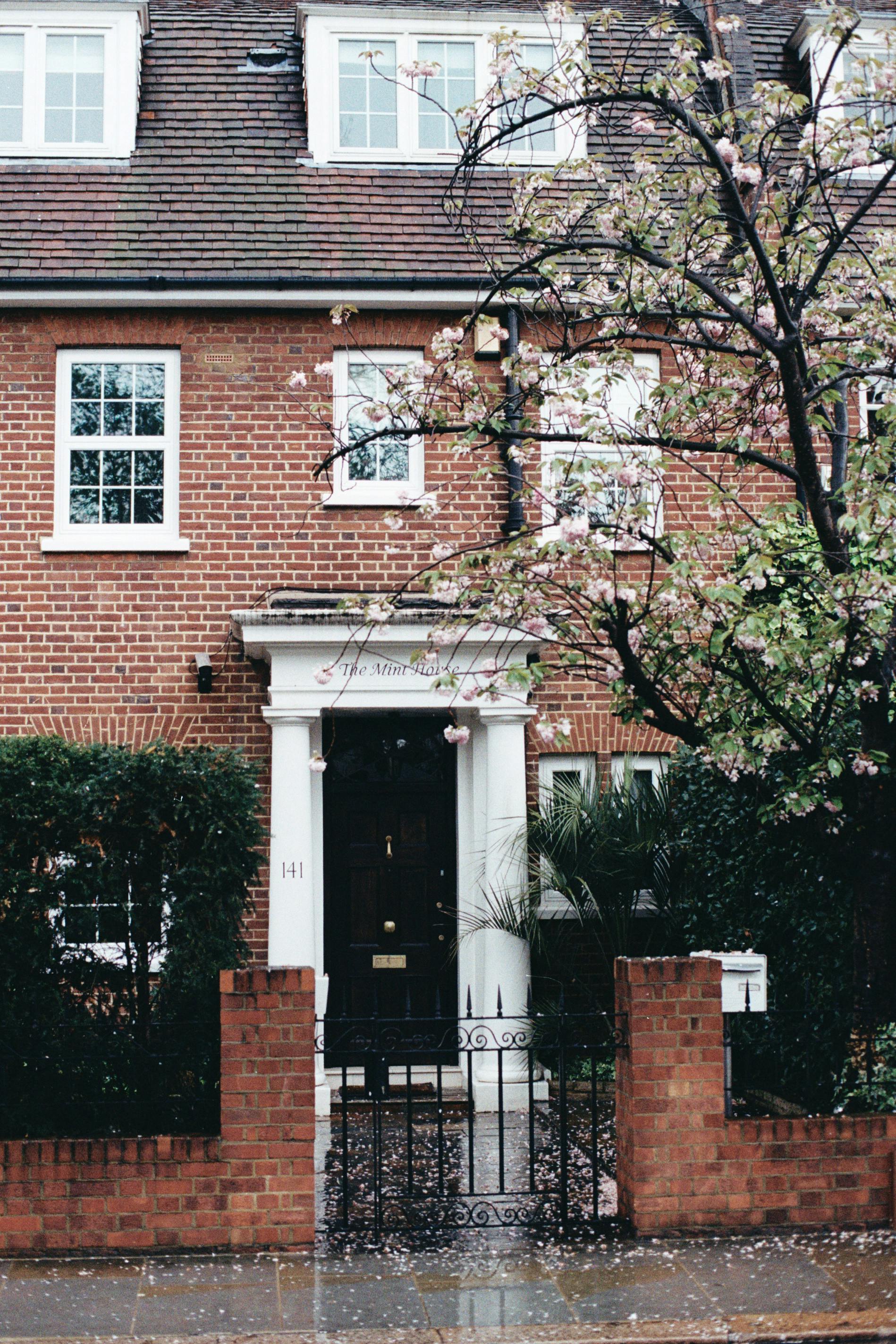 Artistic Frontage Of A Building · Free Stock Photo
