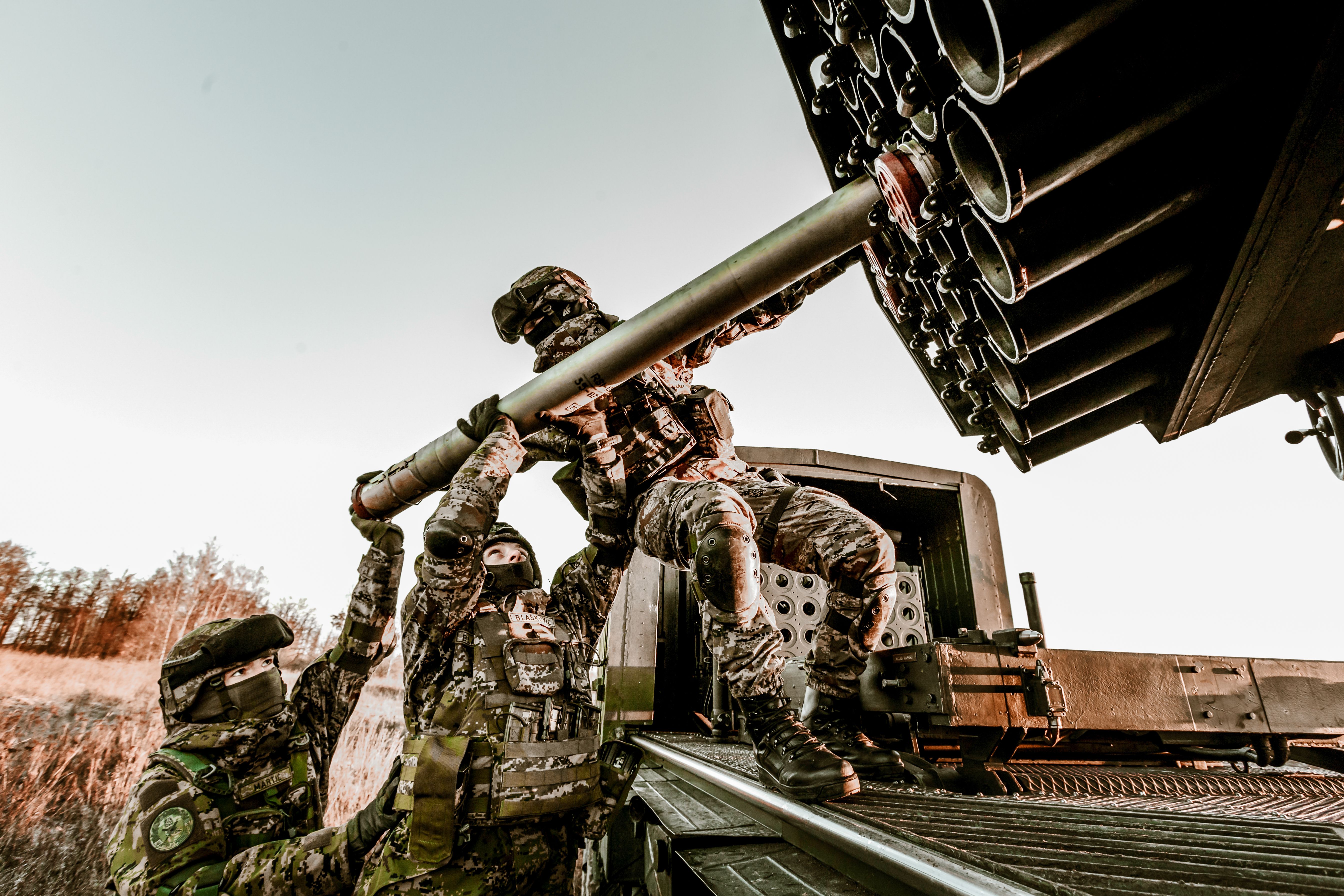 Military Man Photos, Download The BEST Free Military Man Stock Photos ...