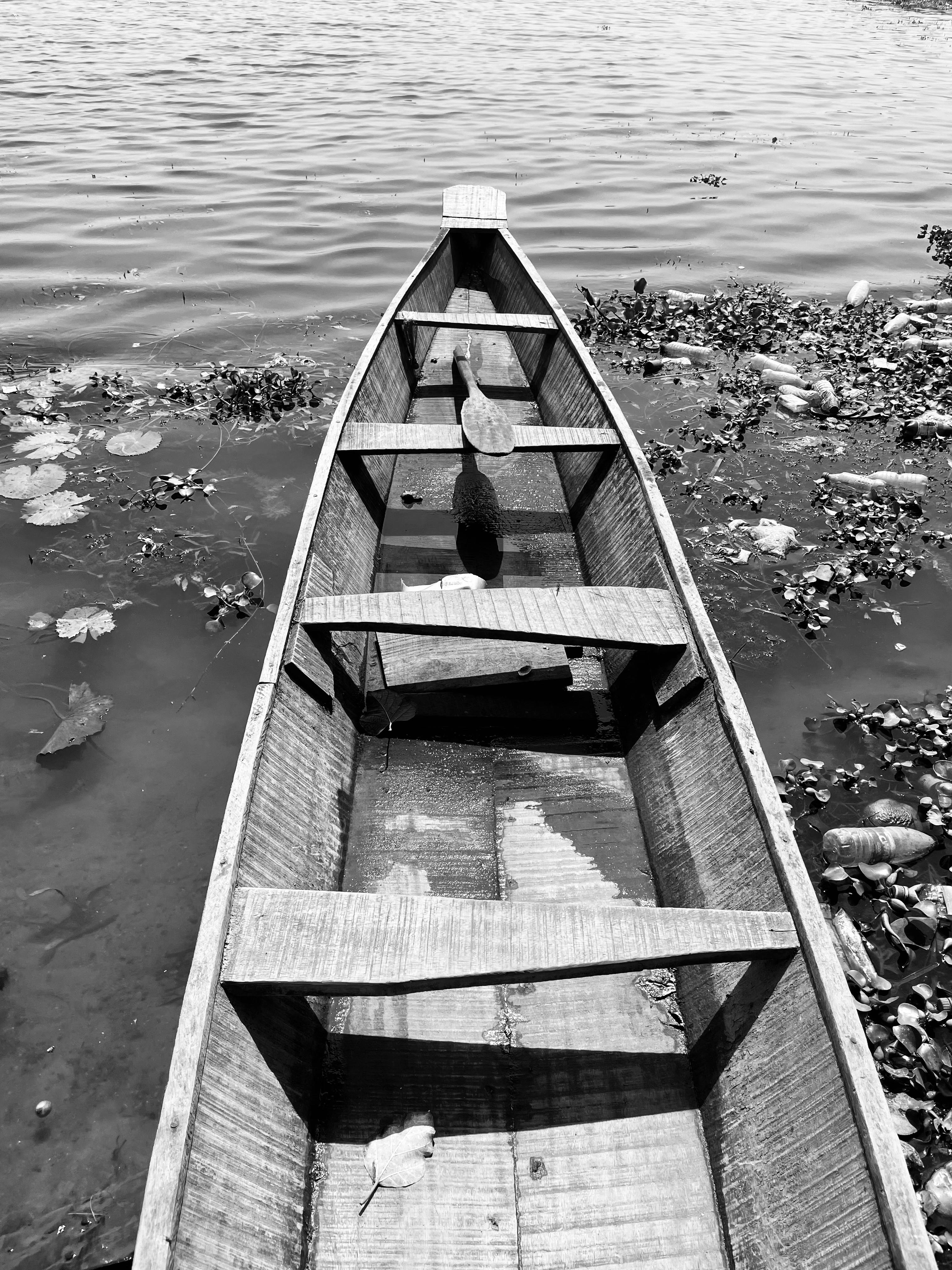 Grayscale Photo of a Ship · Free Stock Photo