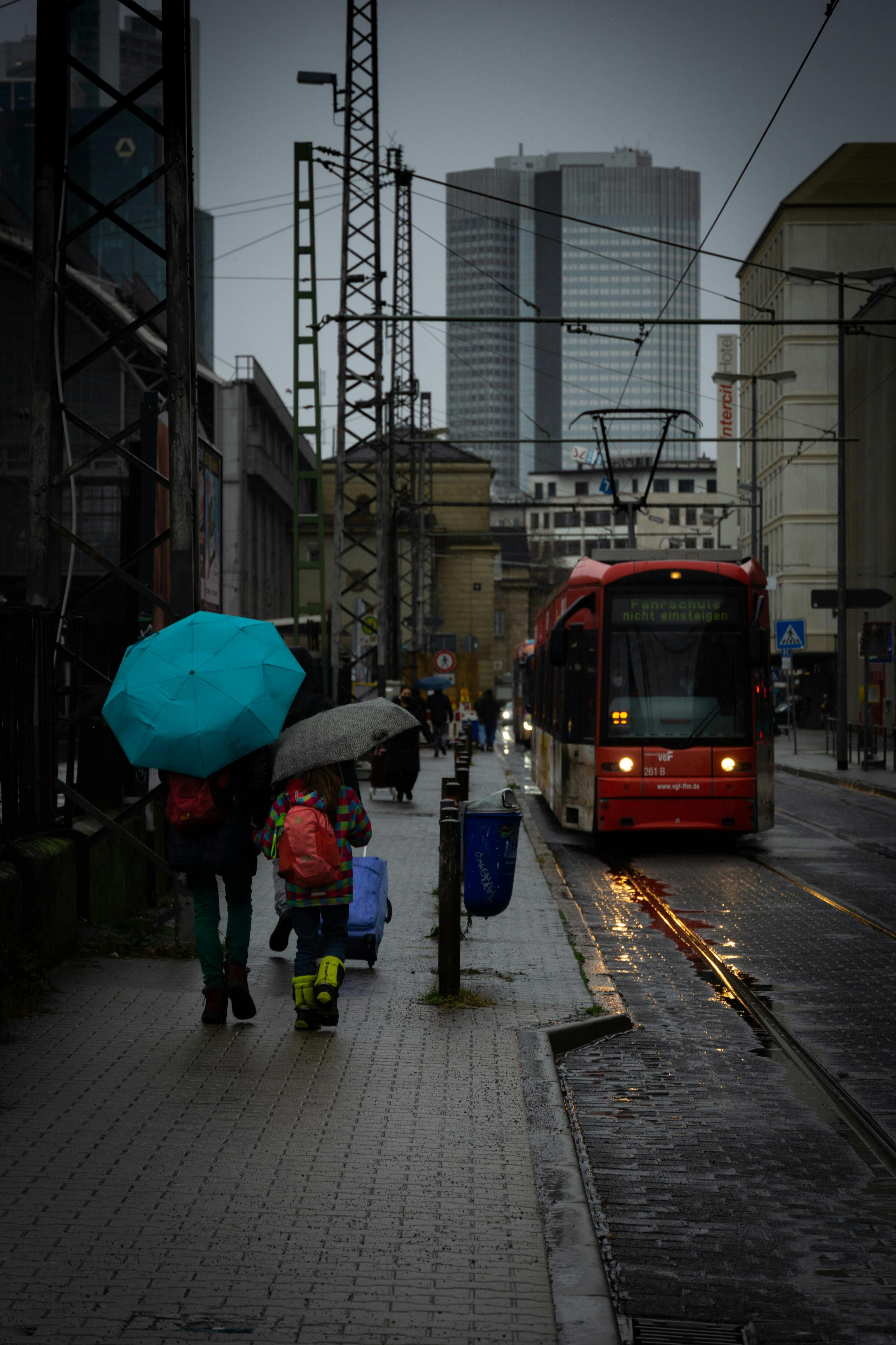 Rain In City Photos, Download The BEST Free Rain In City Stock Photos ...
