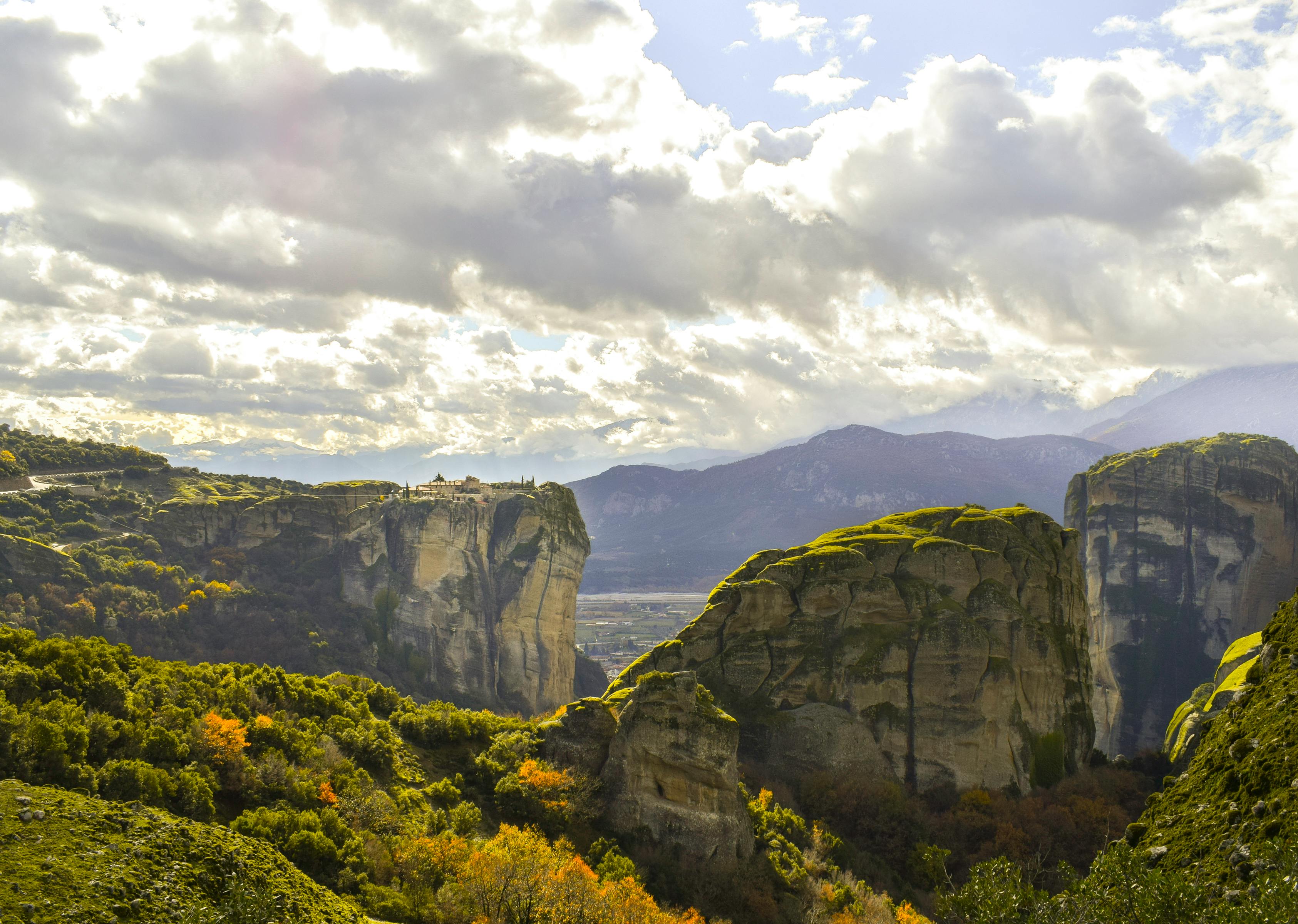 Scenic View of Rock Formations · Free Stock Photo