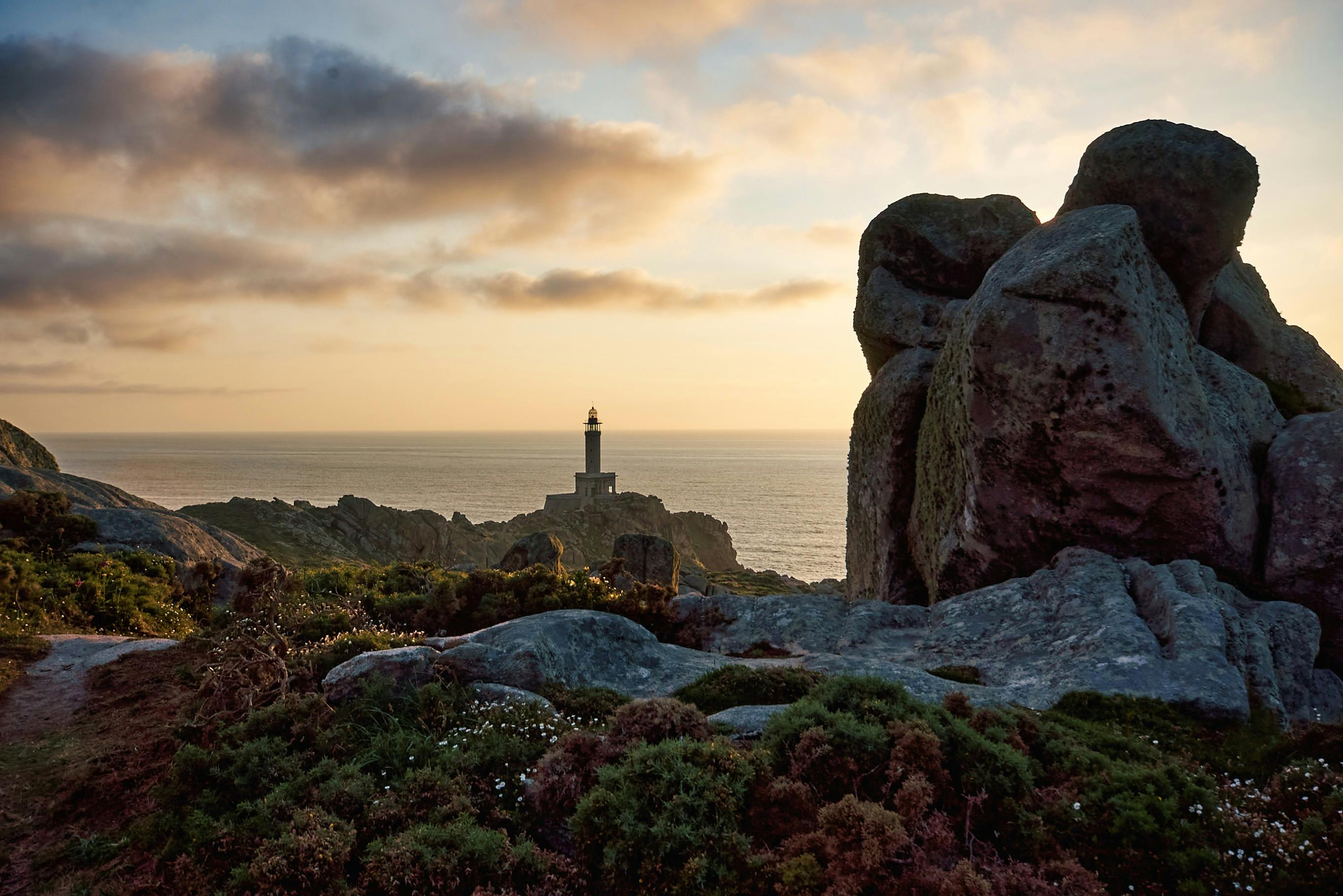 Rocks Formation on the Sea Coast · Free Stock Photo