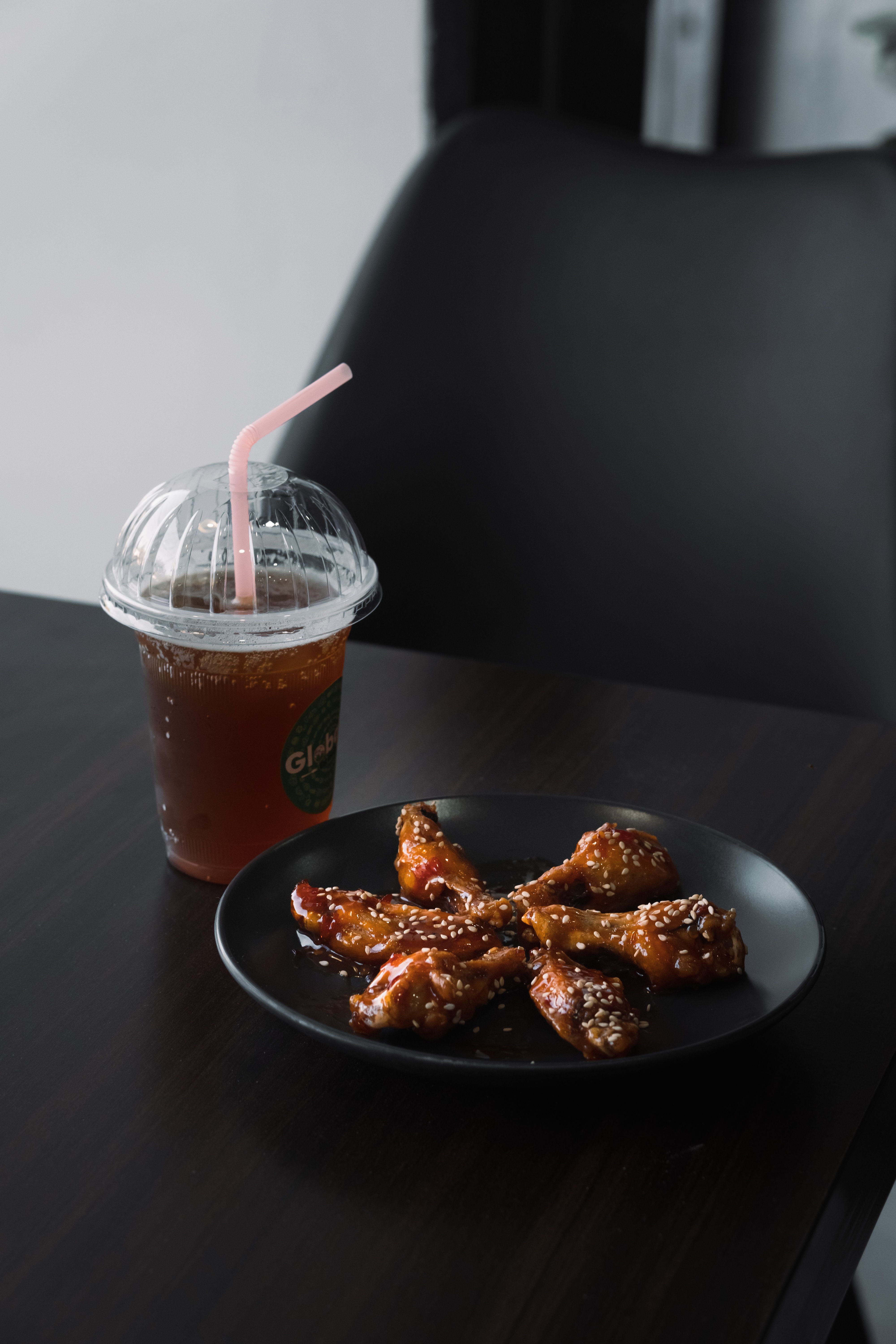 Chicken Drink Ing Photos, Download Free Chicken Drink Ing Stock Photos ...