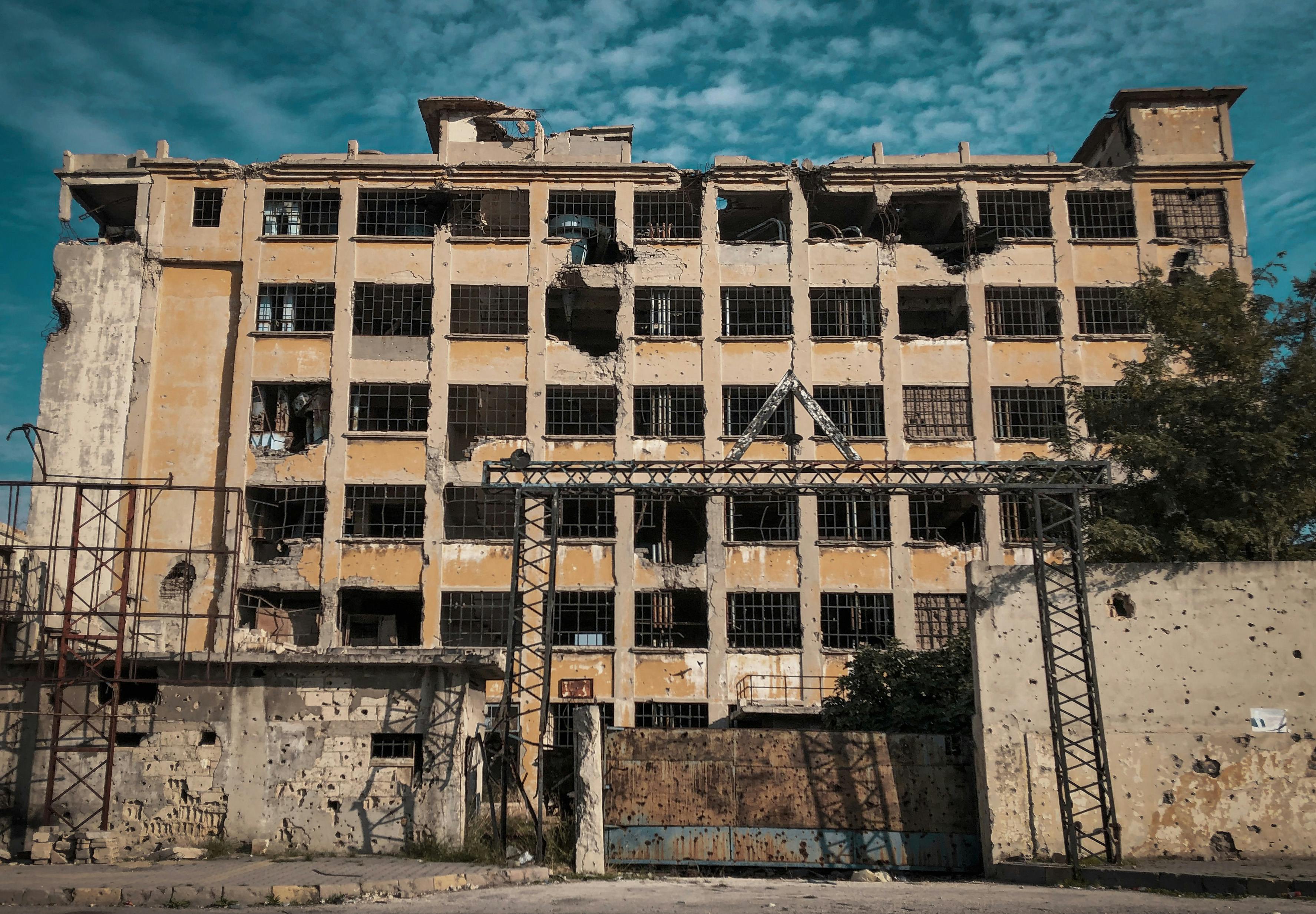 Photo of an Abandoned Building · Free Stock Photo