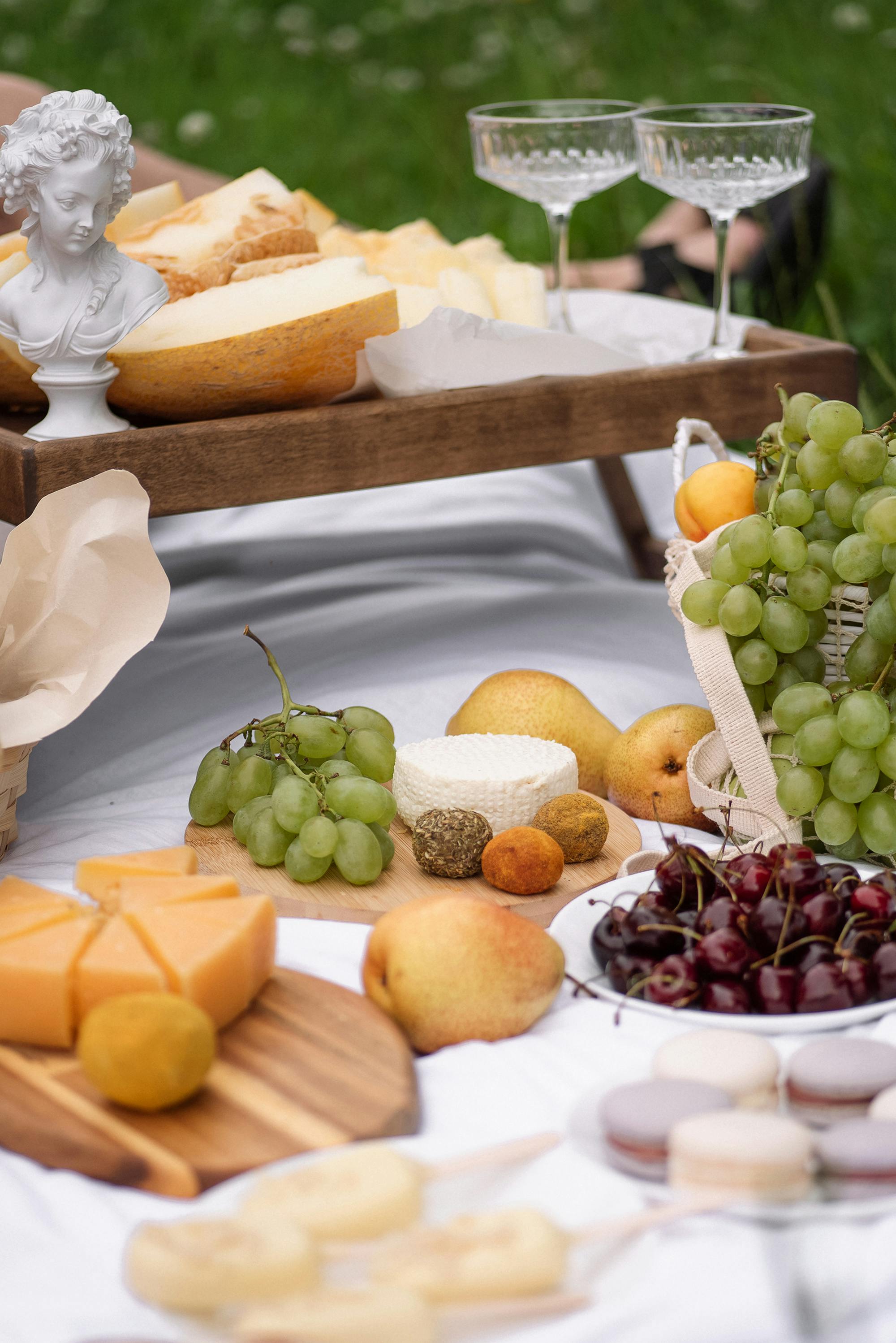 Luxurious Picnic with Cheese and Grapes · Free Stock Photo