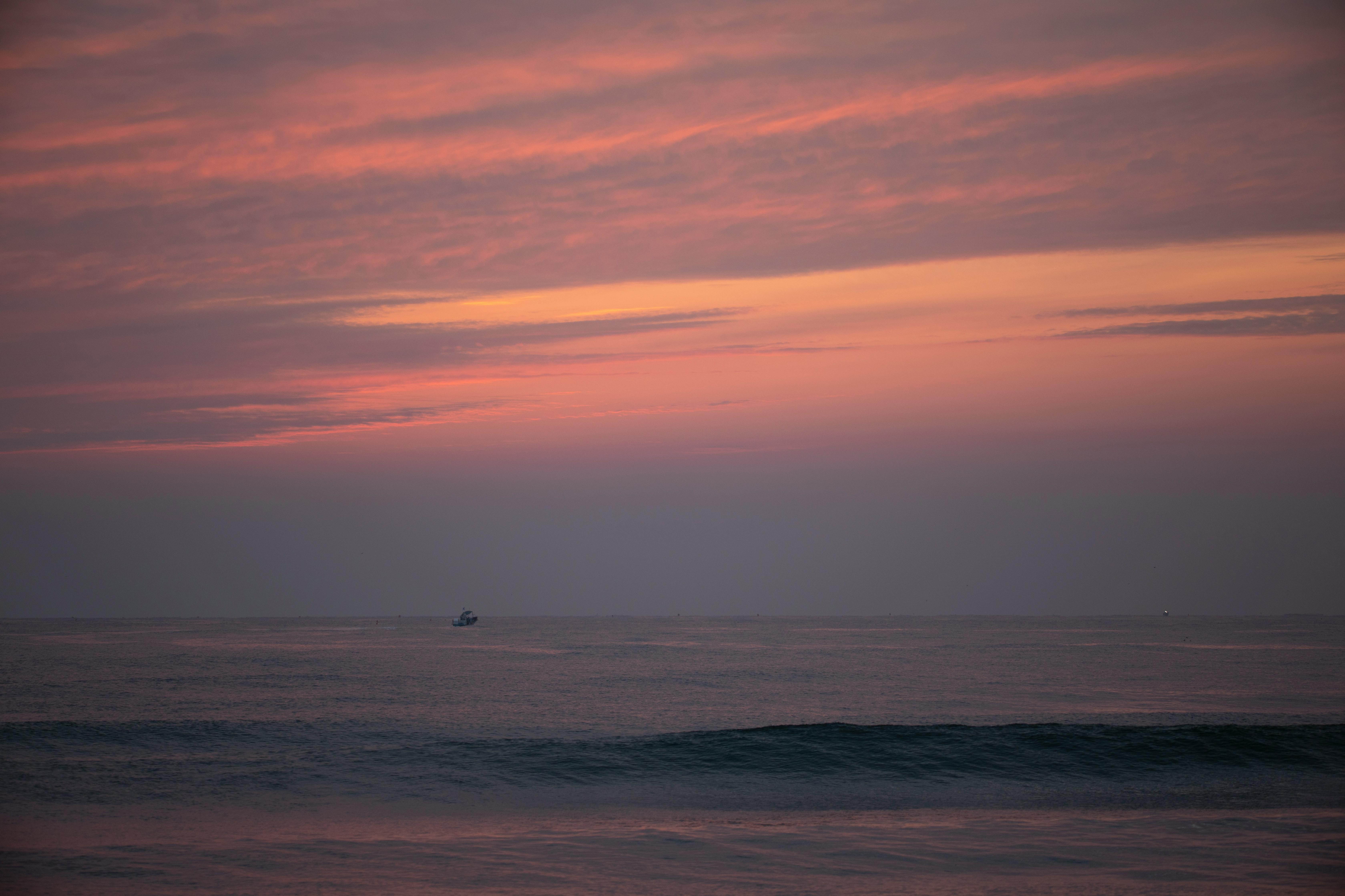 Red Sunset above Sea · Free Stock Photo