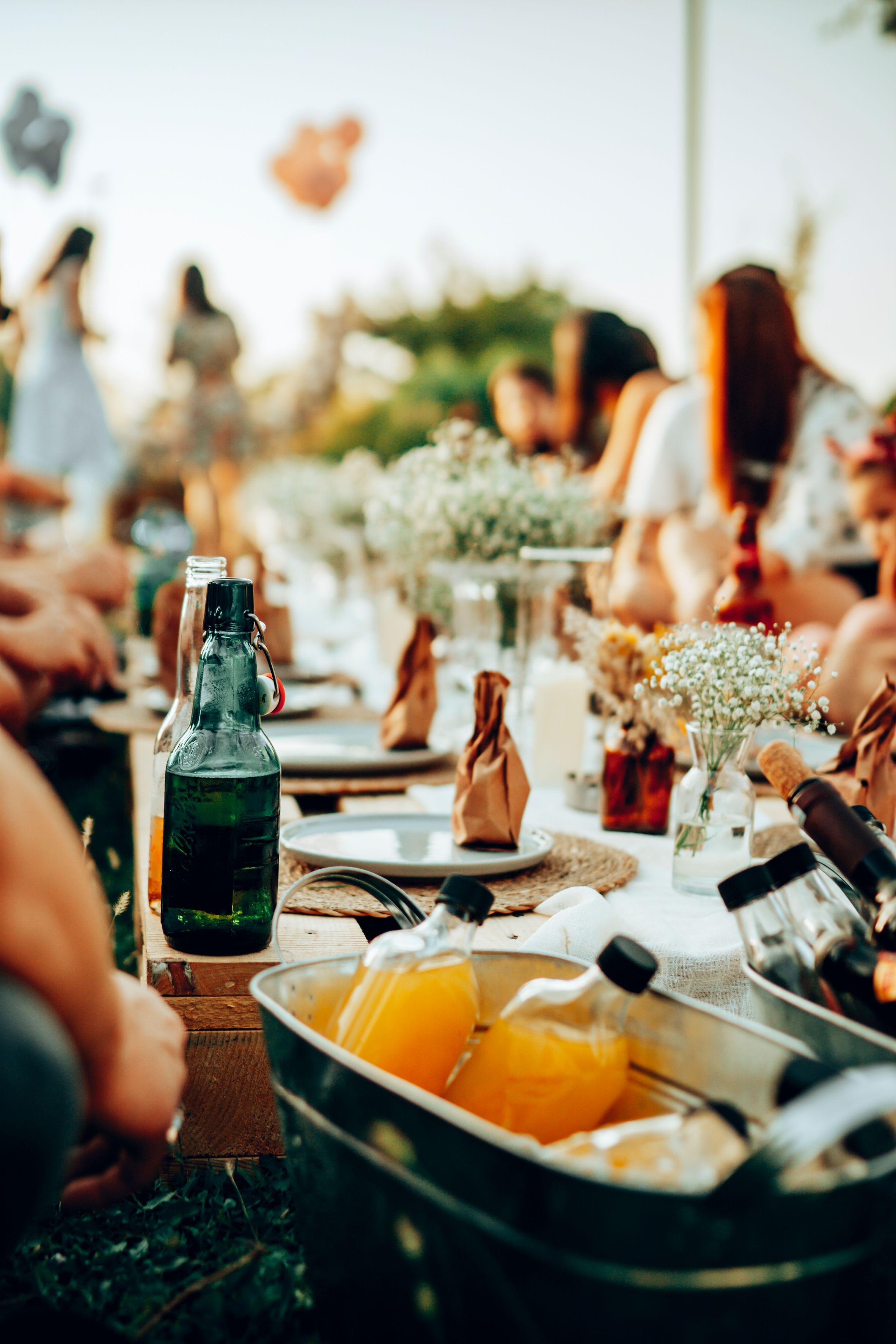 Party on Grass · Free Stock Photo