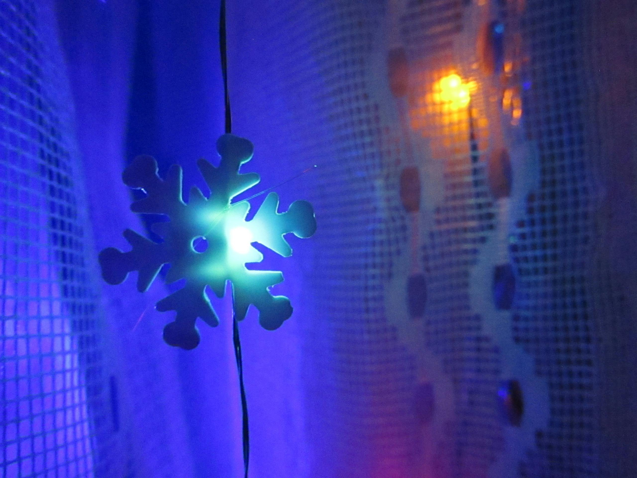 Ally Ross 님의 Bright Lights 컬렉션 사진 및 동영상 22개