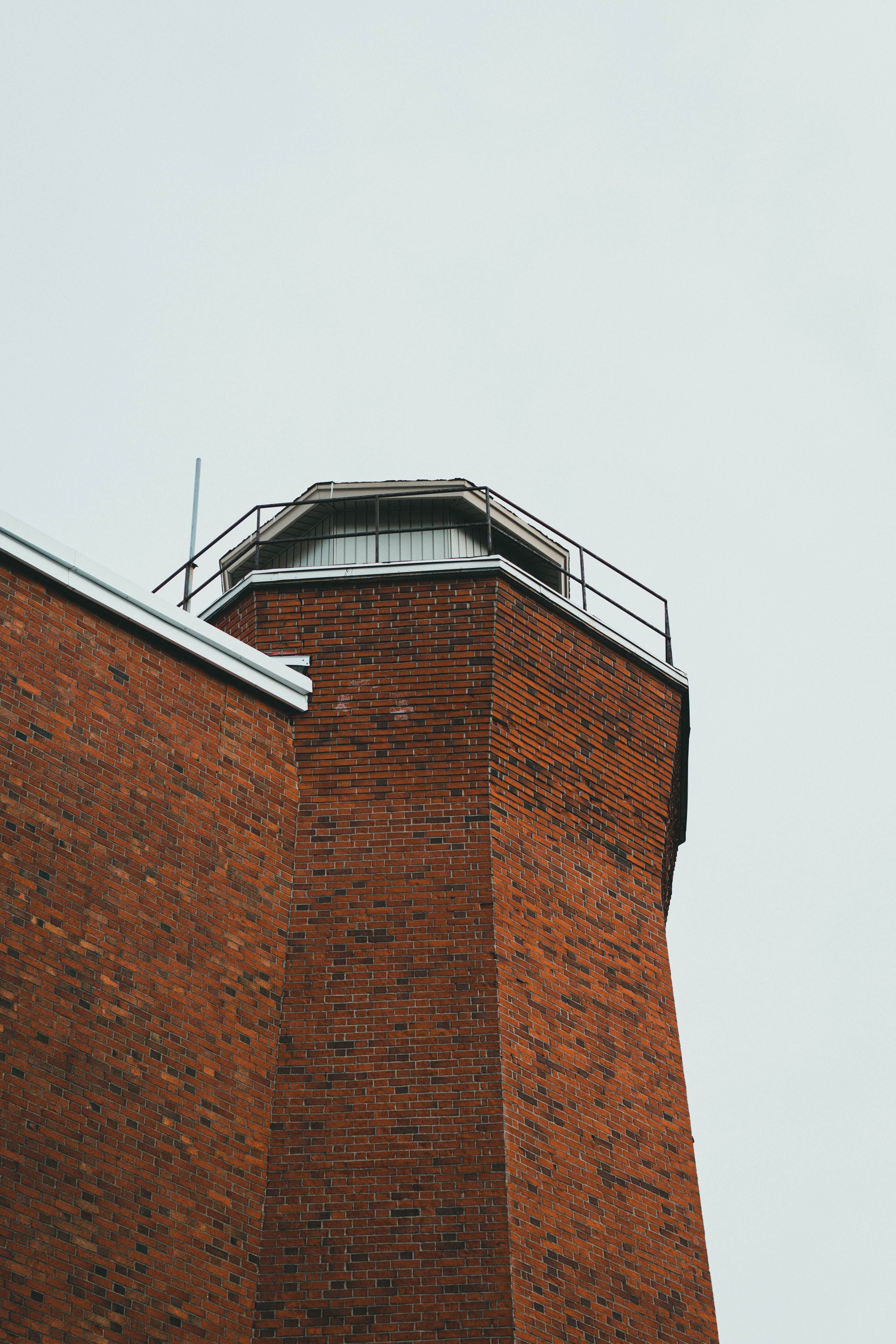 White Brick Building · Free Stock Photo
