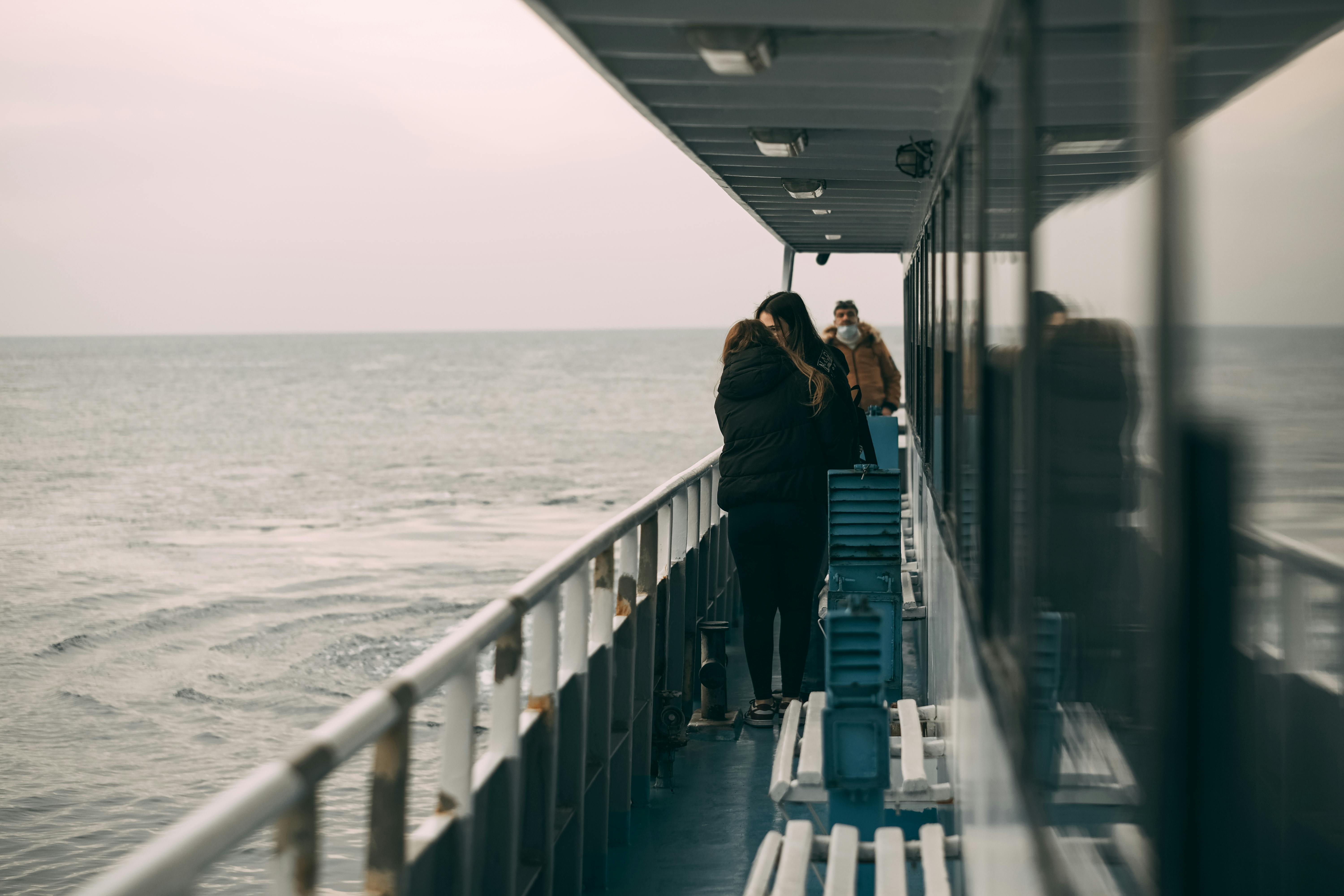 People Standing on the Ship · Free Stock Photo