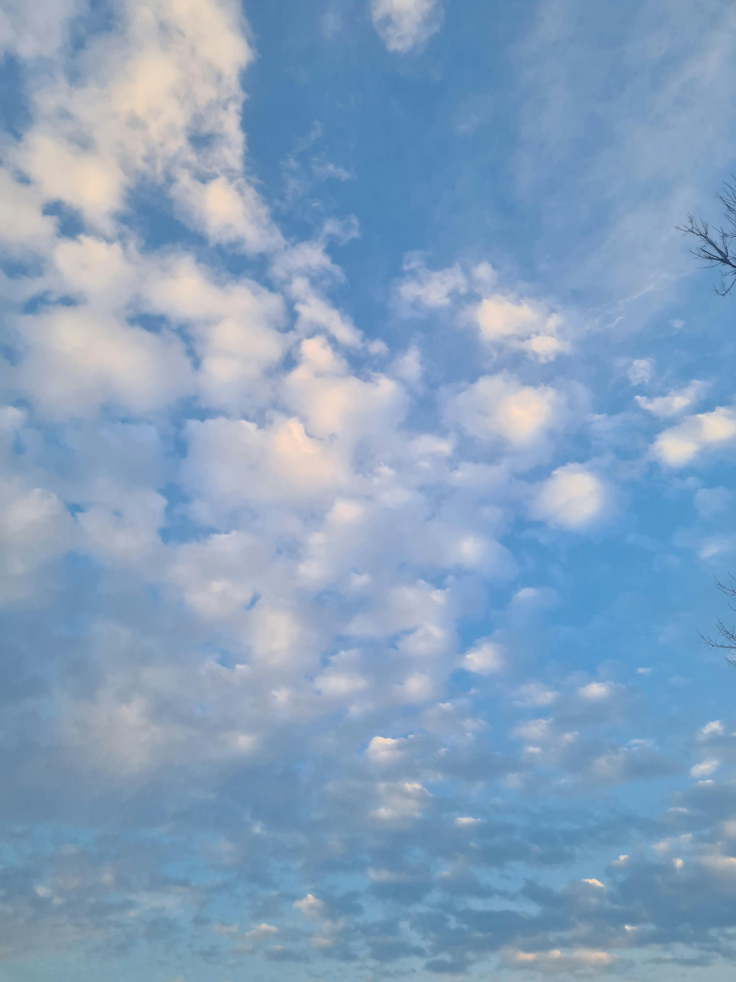 Mountain Peak and Town · Free Stock Photo