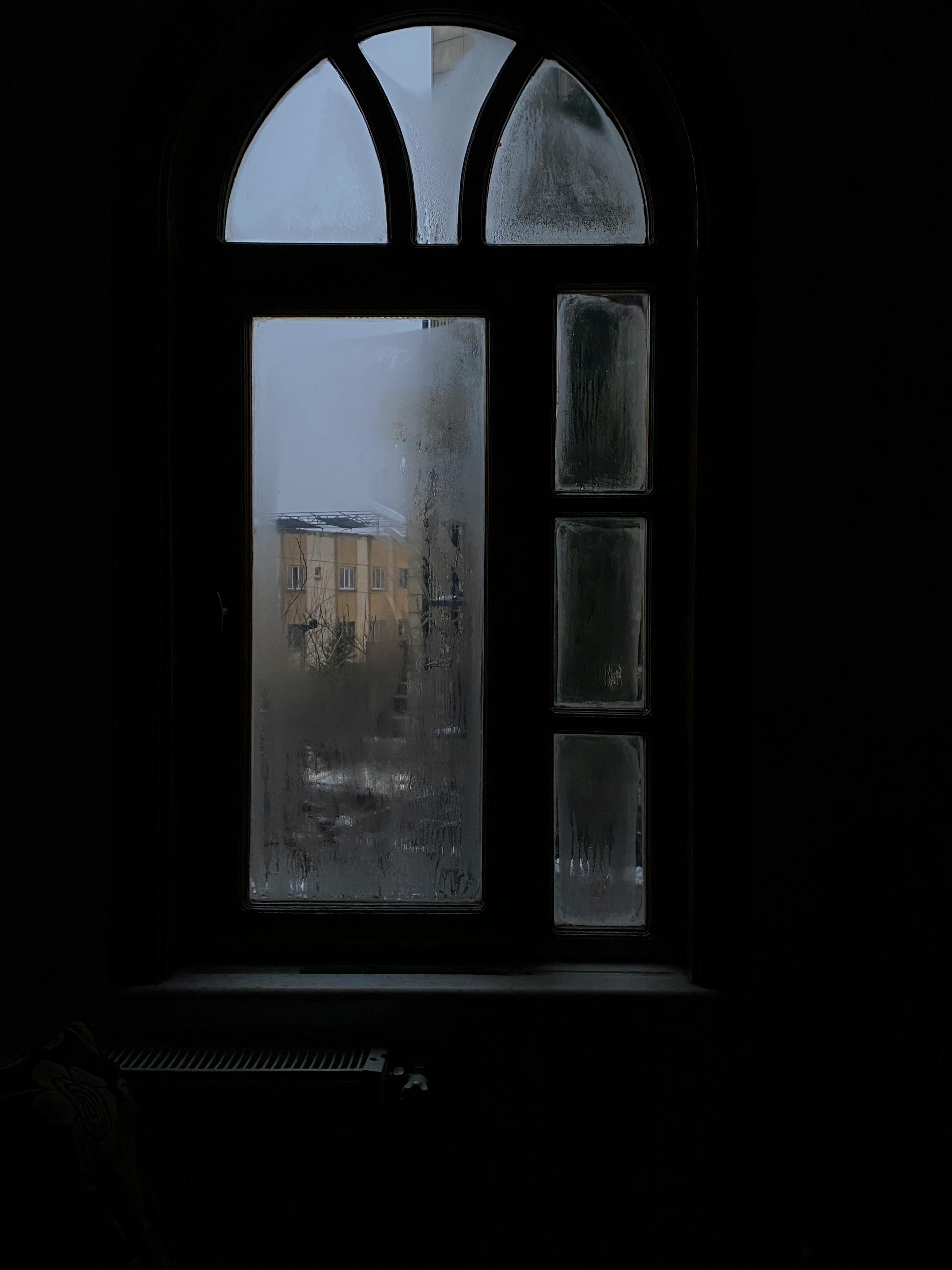 Window in Dark Room · Free Stock Photo