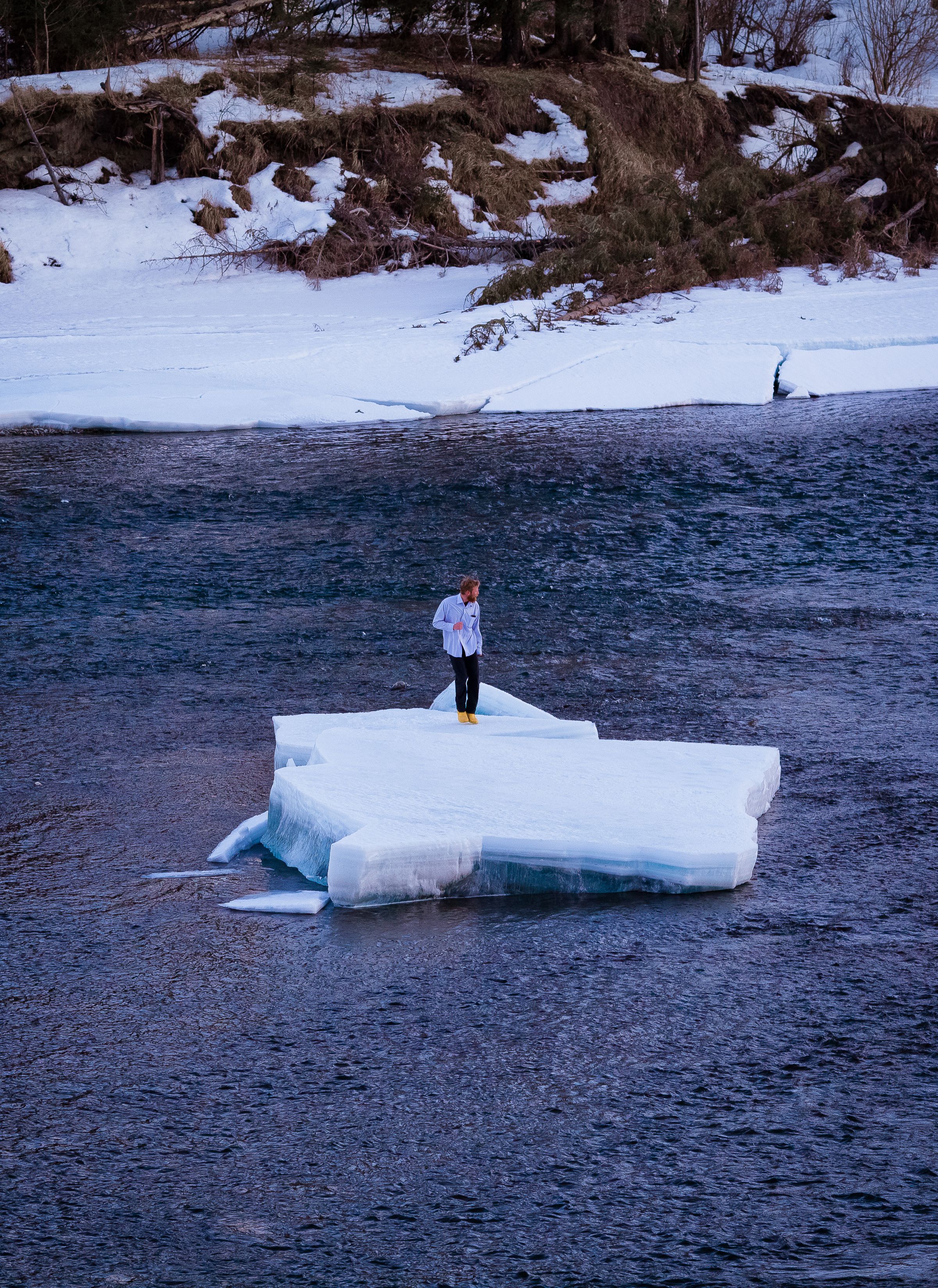A Person Standing on the Ice · Free Stock Photo