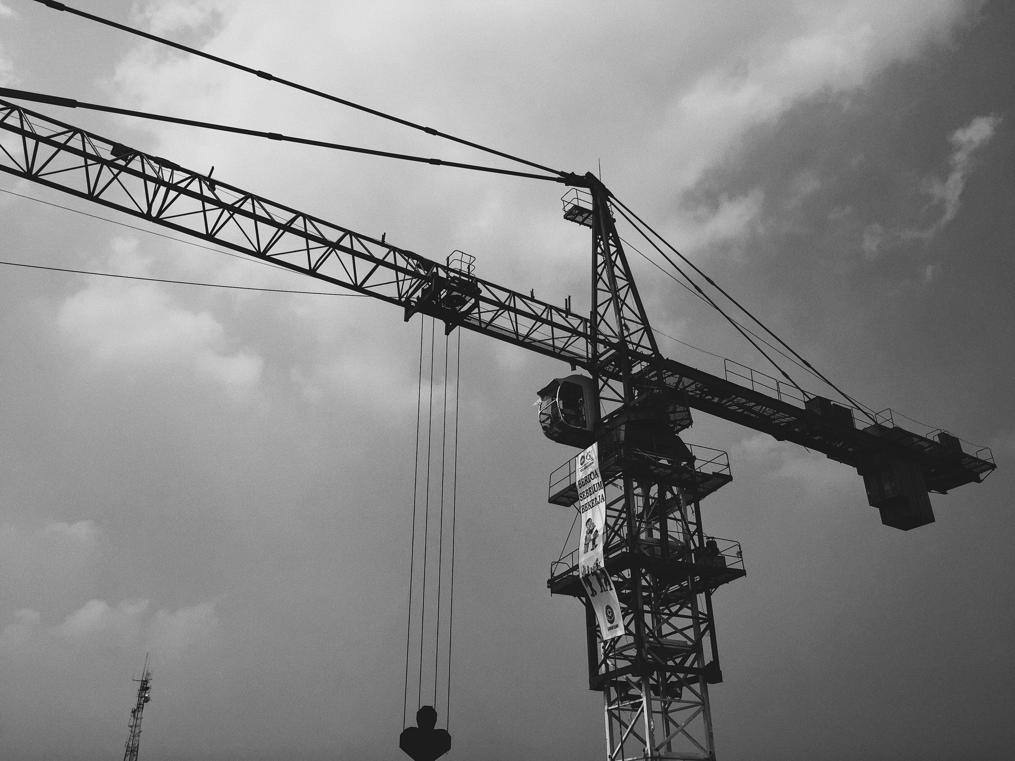 Free stock photo of alat, alat berat, black and white