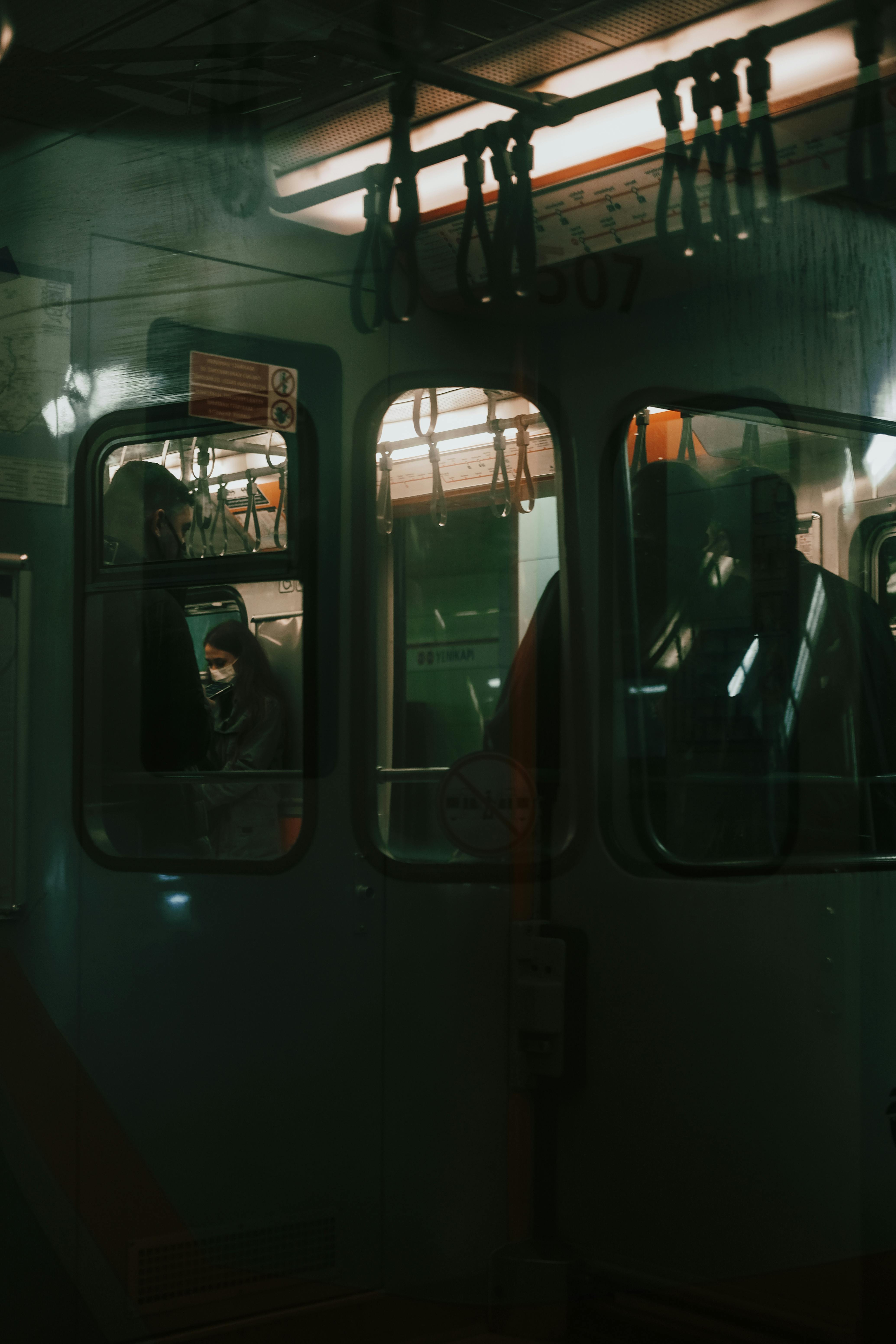 Train Plateform Photos, Download Free Train Plateform Stock Photos & HD ...