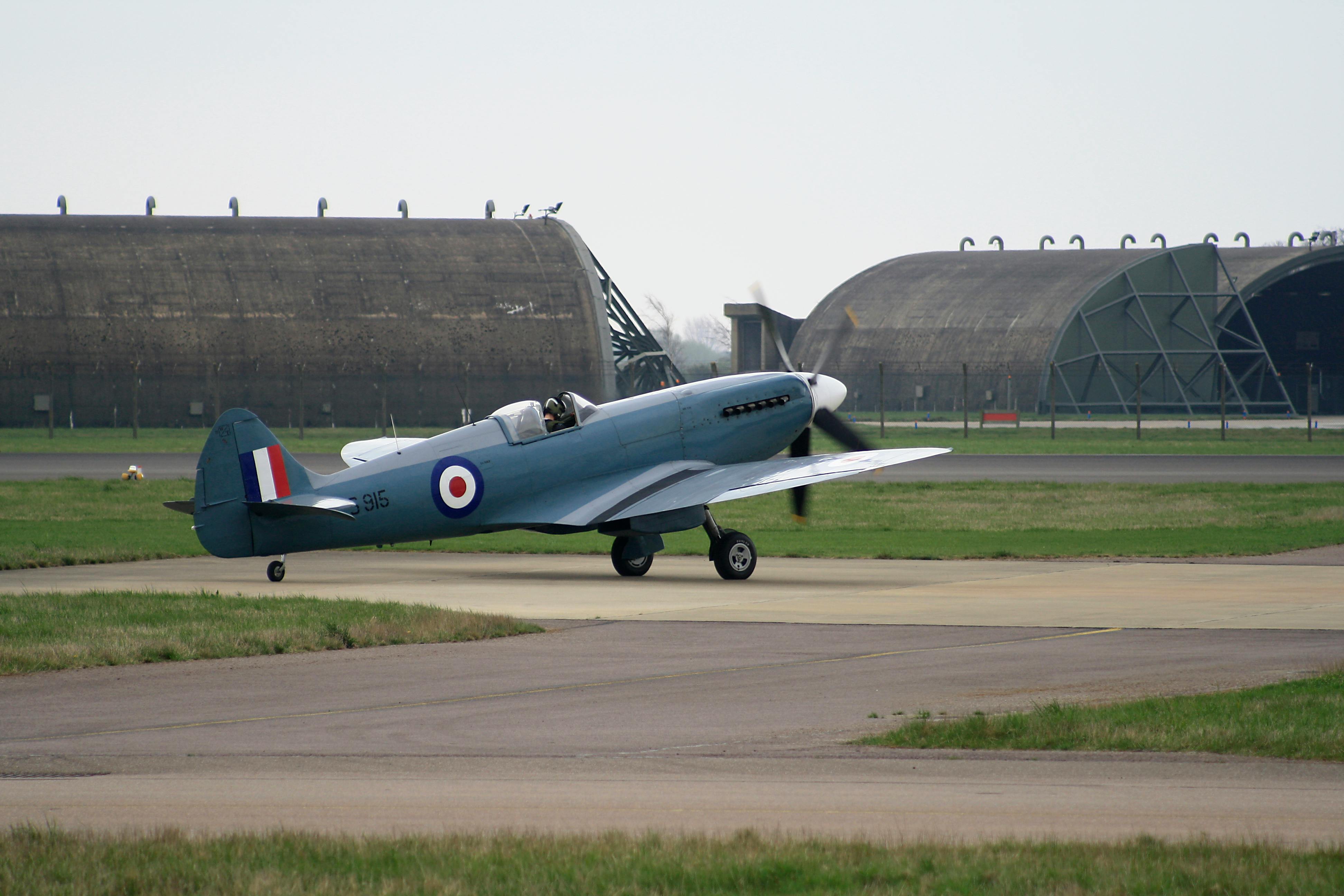 10+ Best Spitfire Photos · 100% Free Download · Pexels Stock Photos