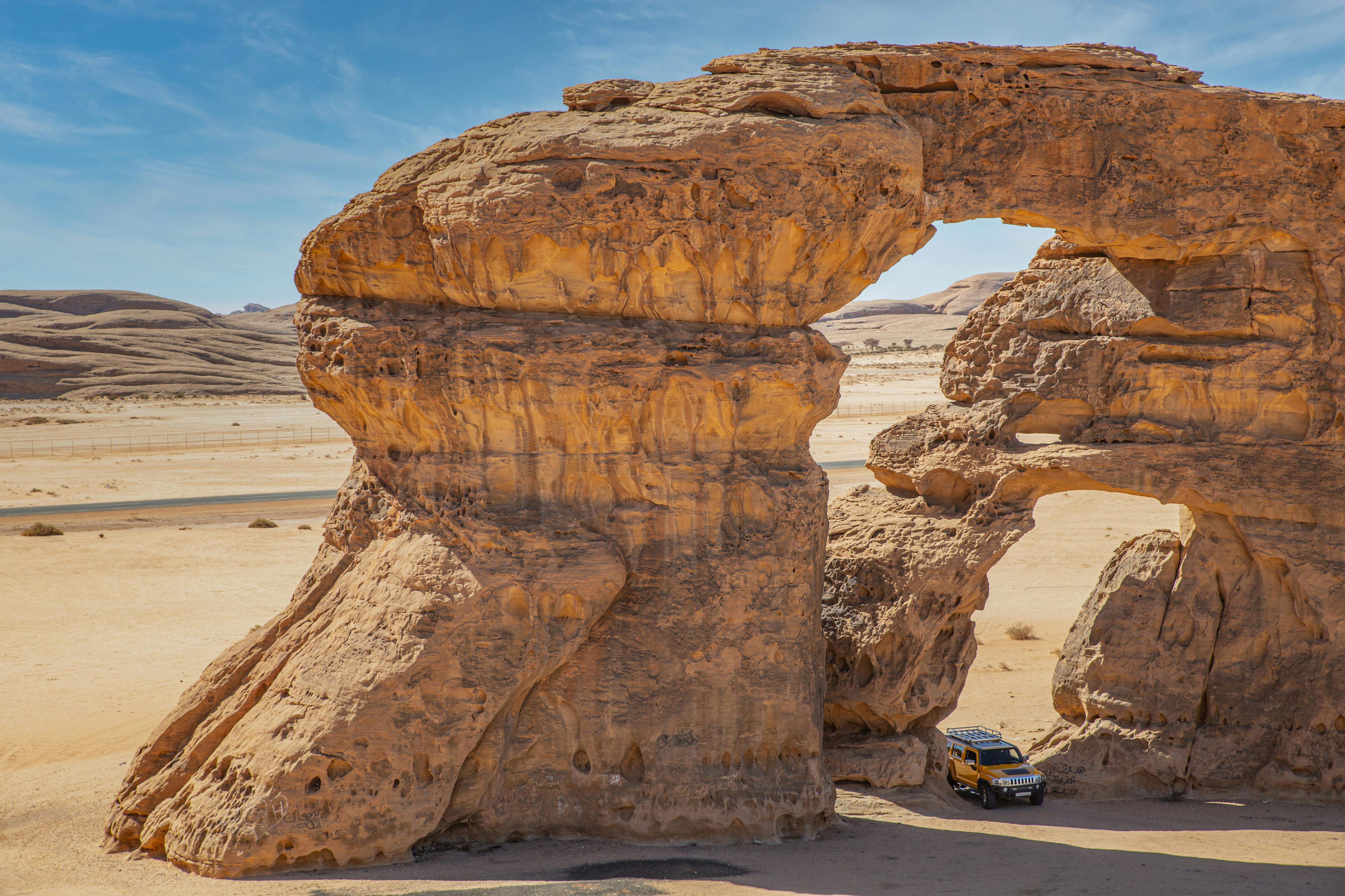 20,000+ Best Bridging The Gap Photos · 100% Free Download · Pexels ...