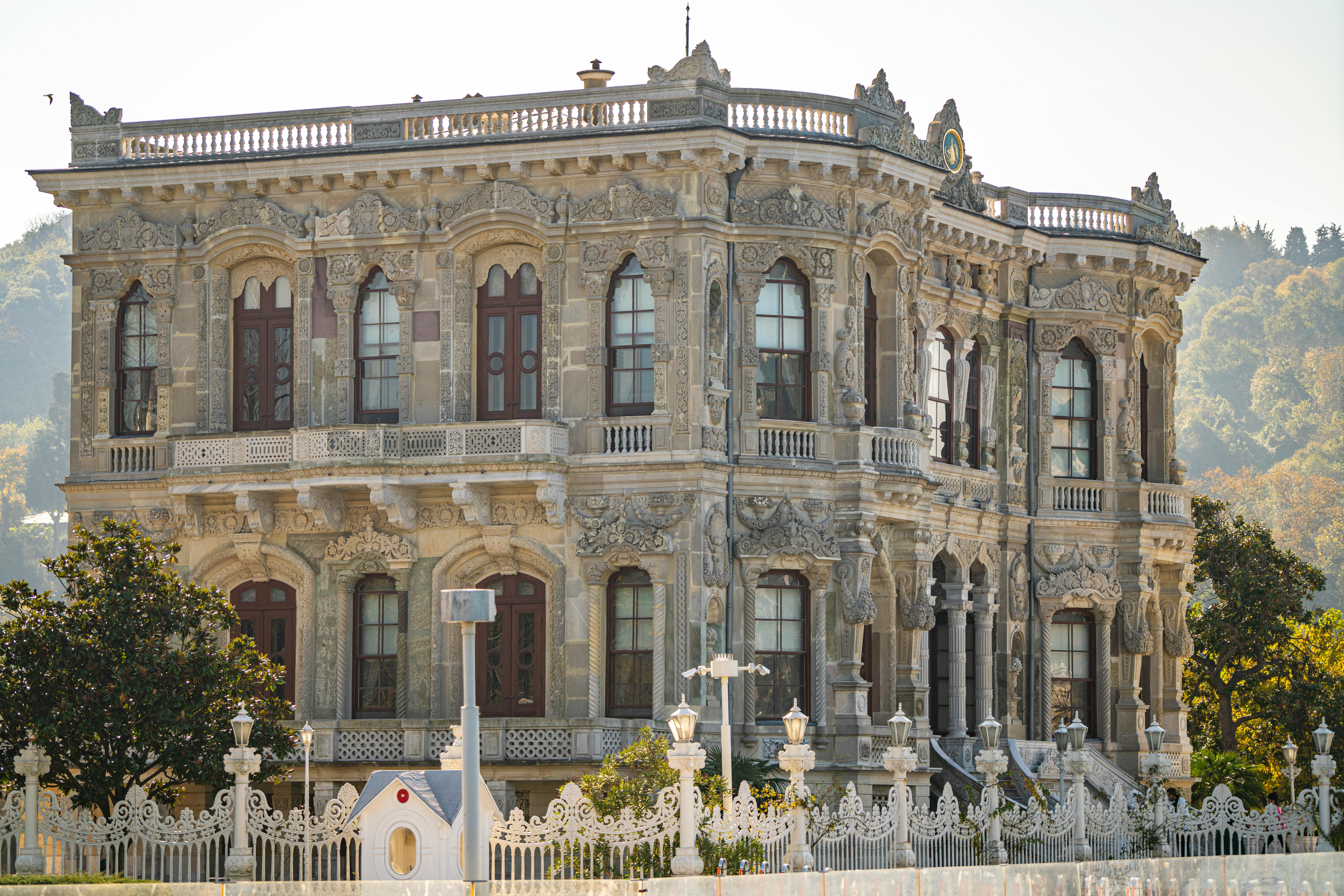Kucuksu Palace in Istanbul · Free Stock Photo