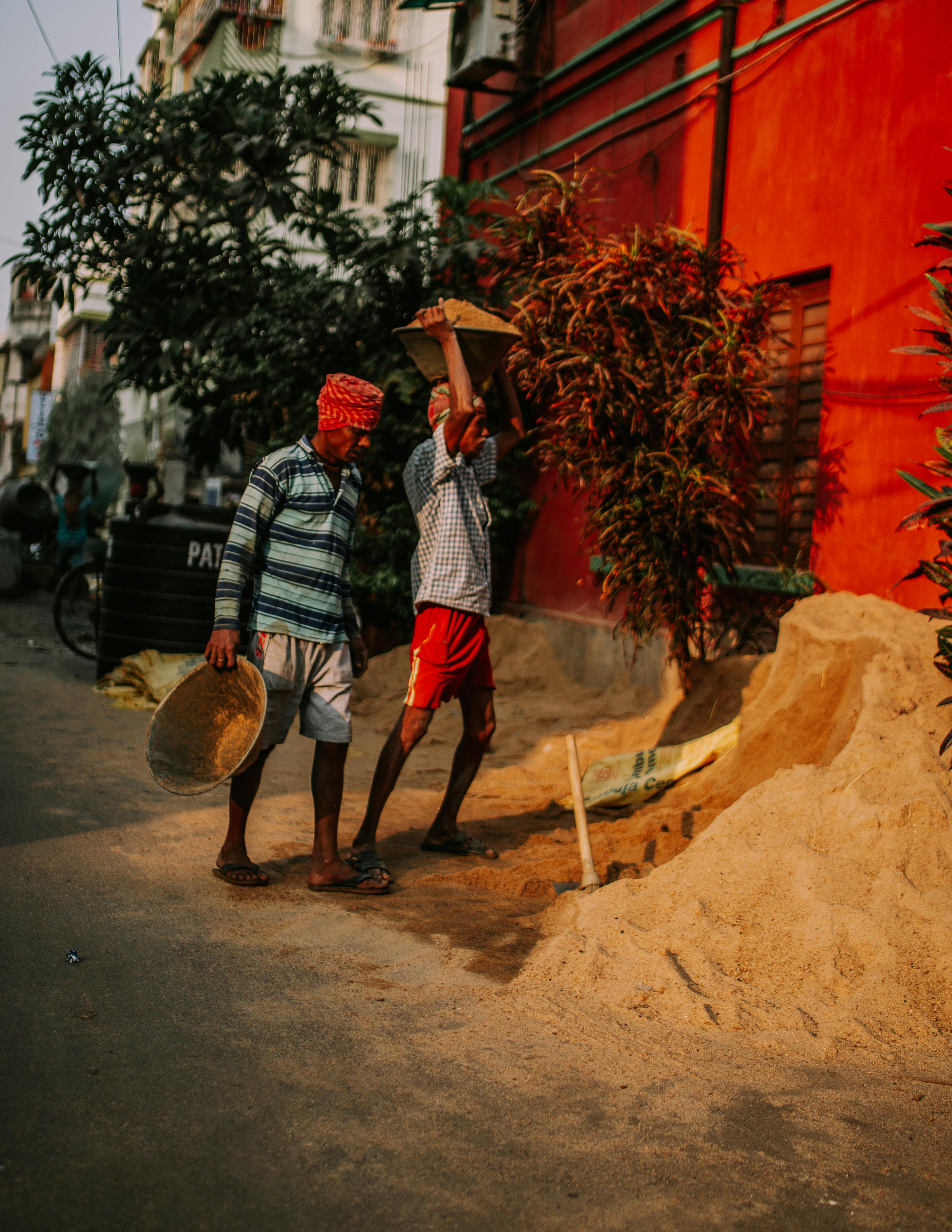 Indian Laborers Photos, Download The BEST Free Indian Laborers Stock ...