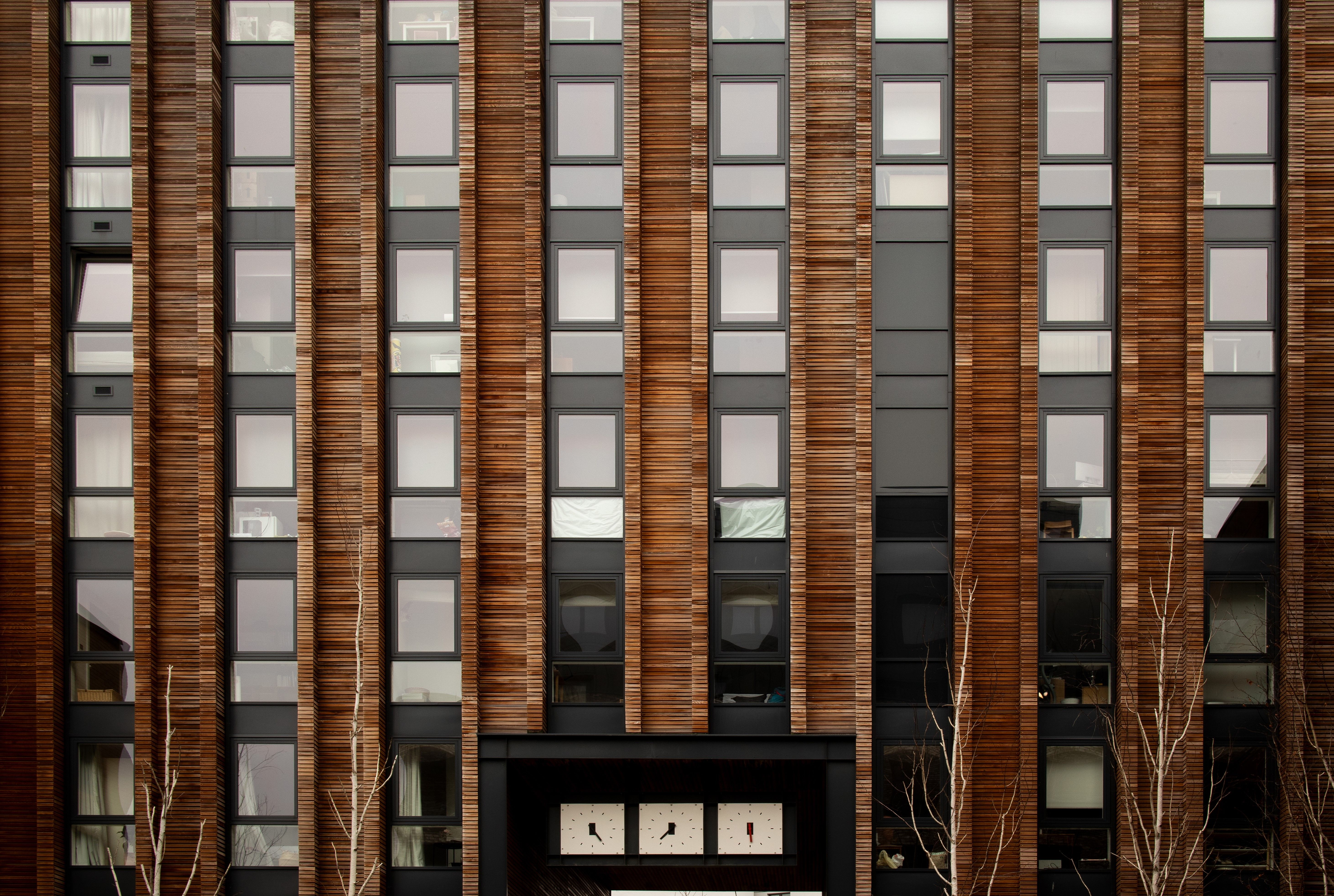 Modern Urban Residential Building · Free Stock Photo