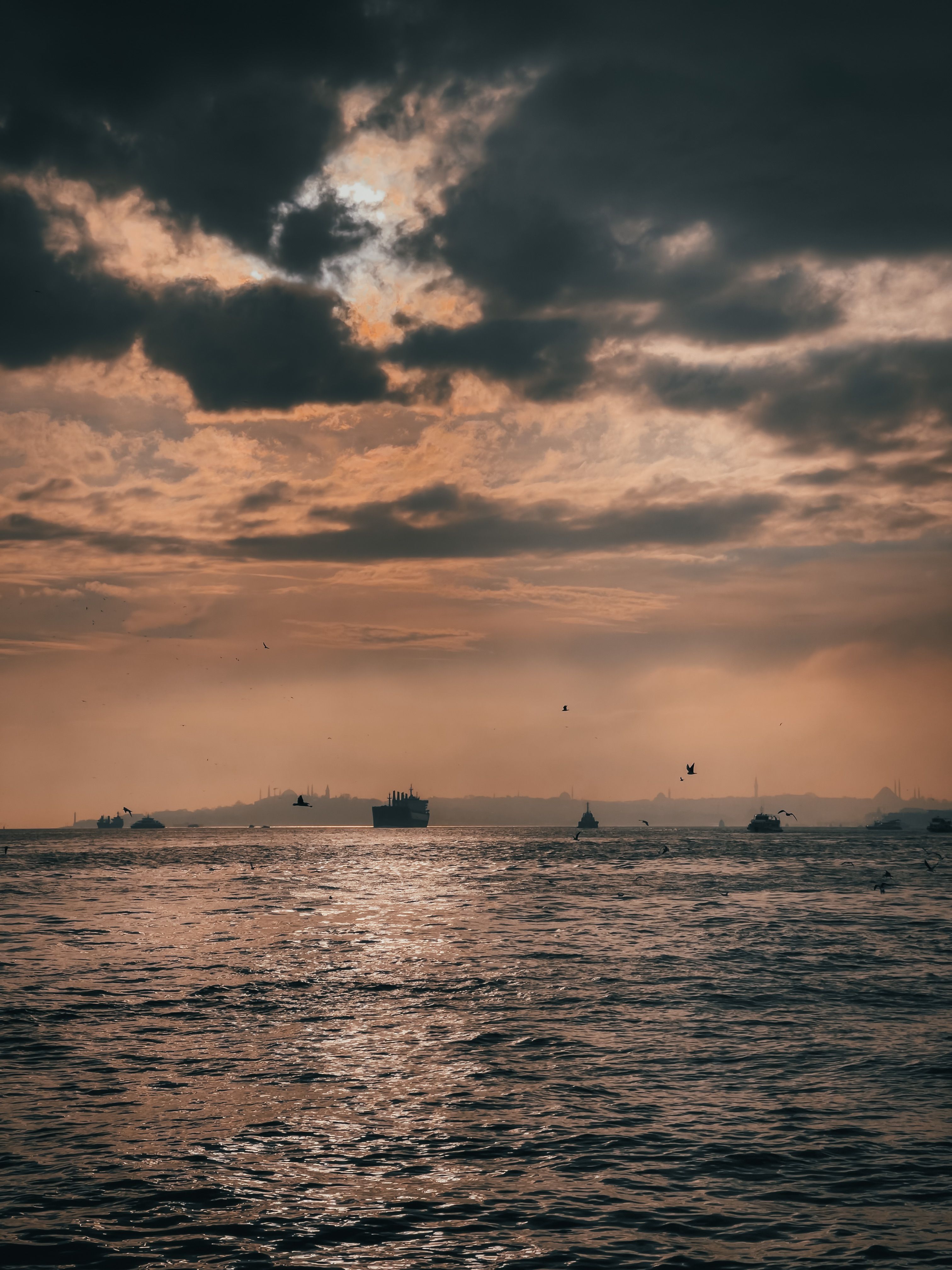 Reflection of Clouds in Water · Free Stock Photo