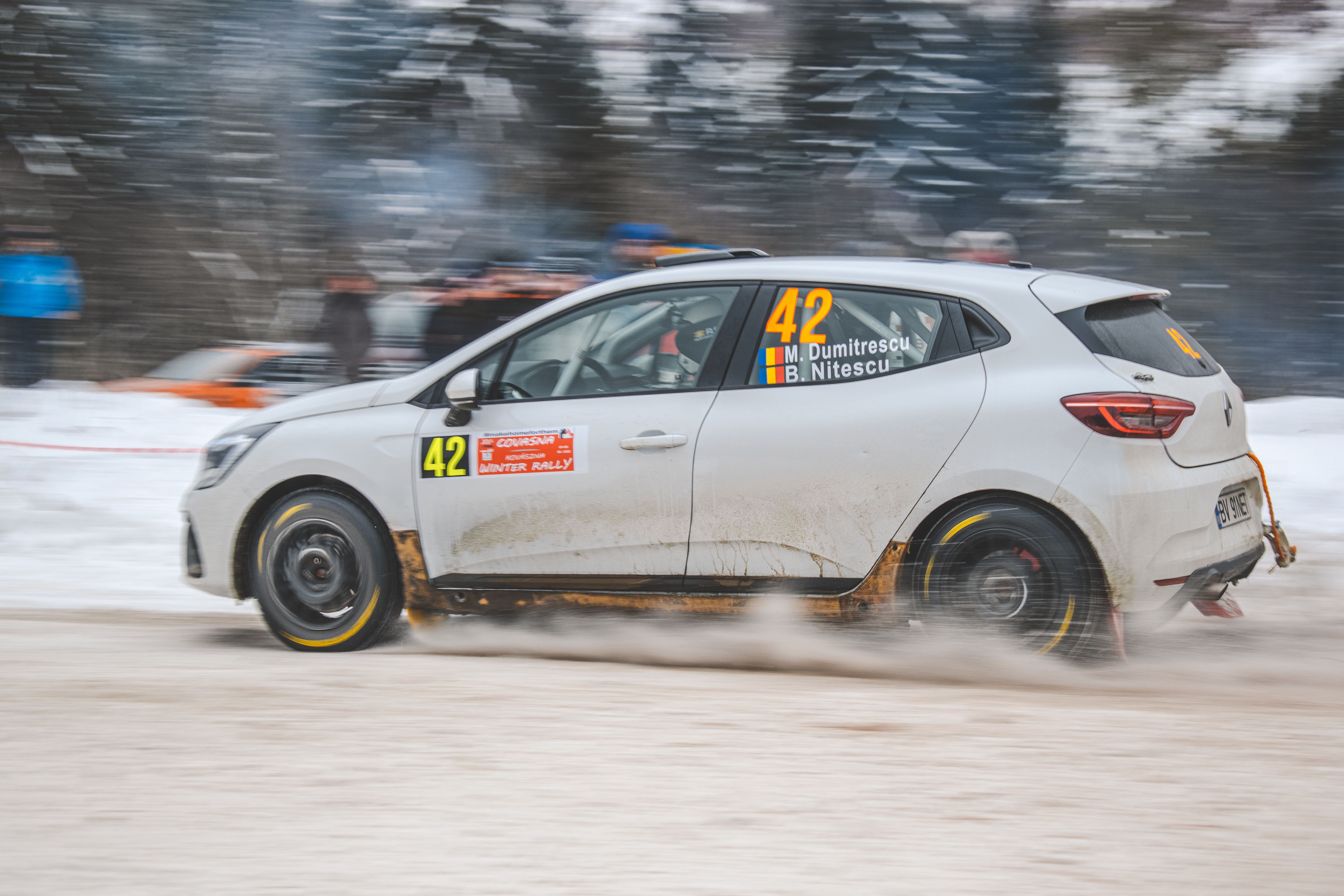 Car Drifting Corner Photos, Download Free Car Drifting Corner Stock ...
