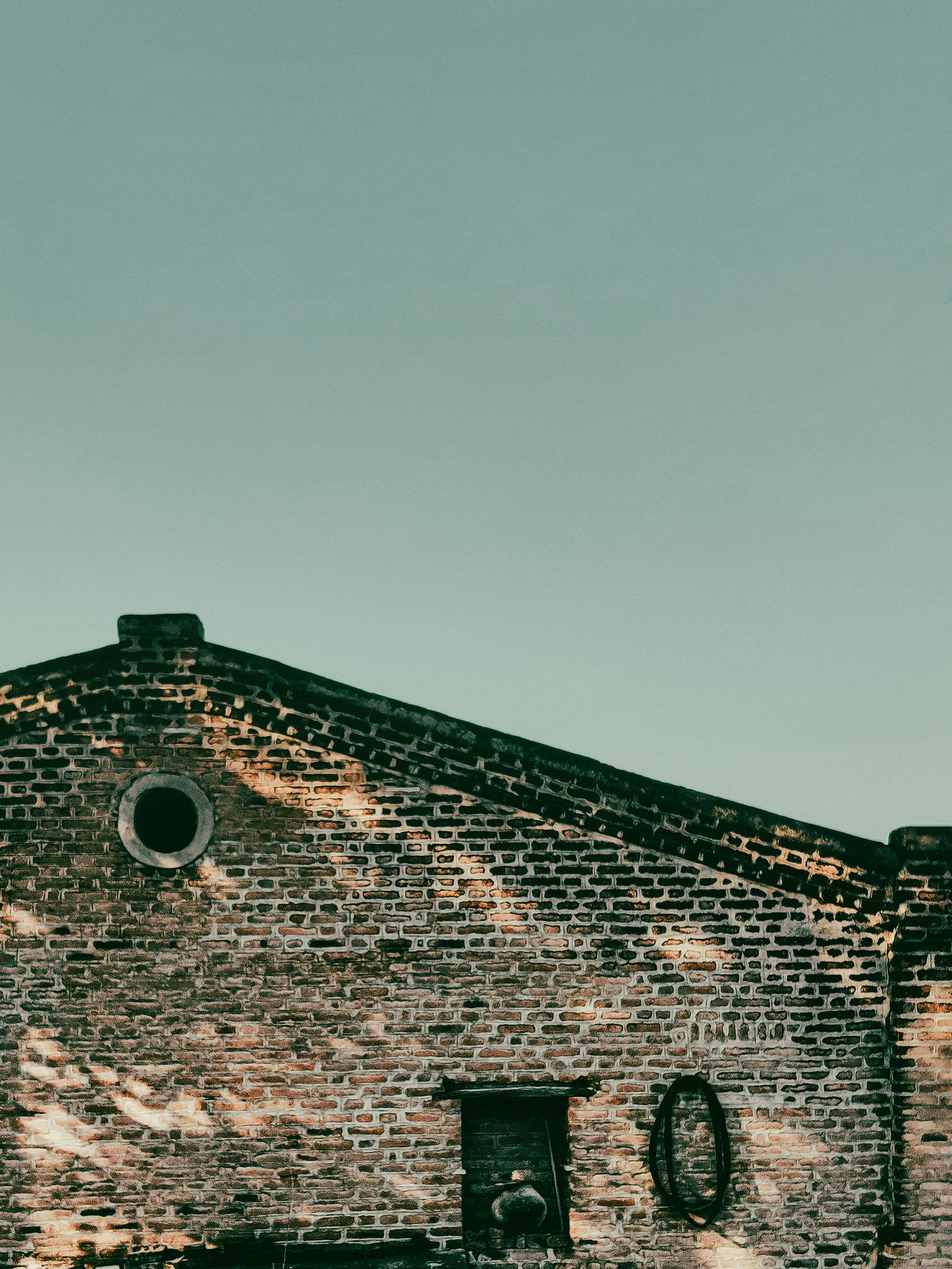 Photo of a Building Made of Bricks · Free Stock Photo