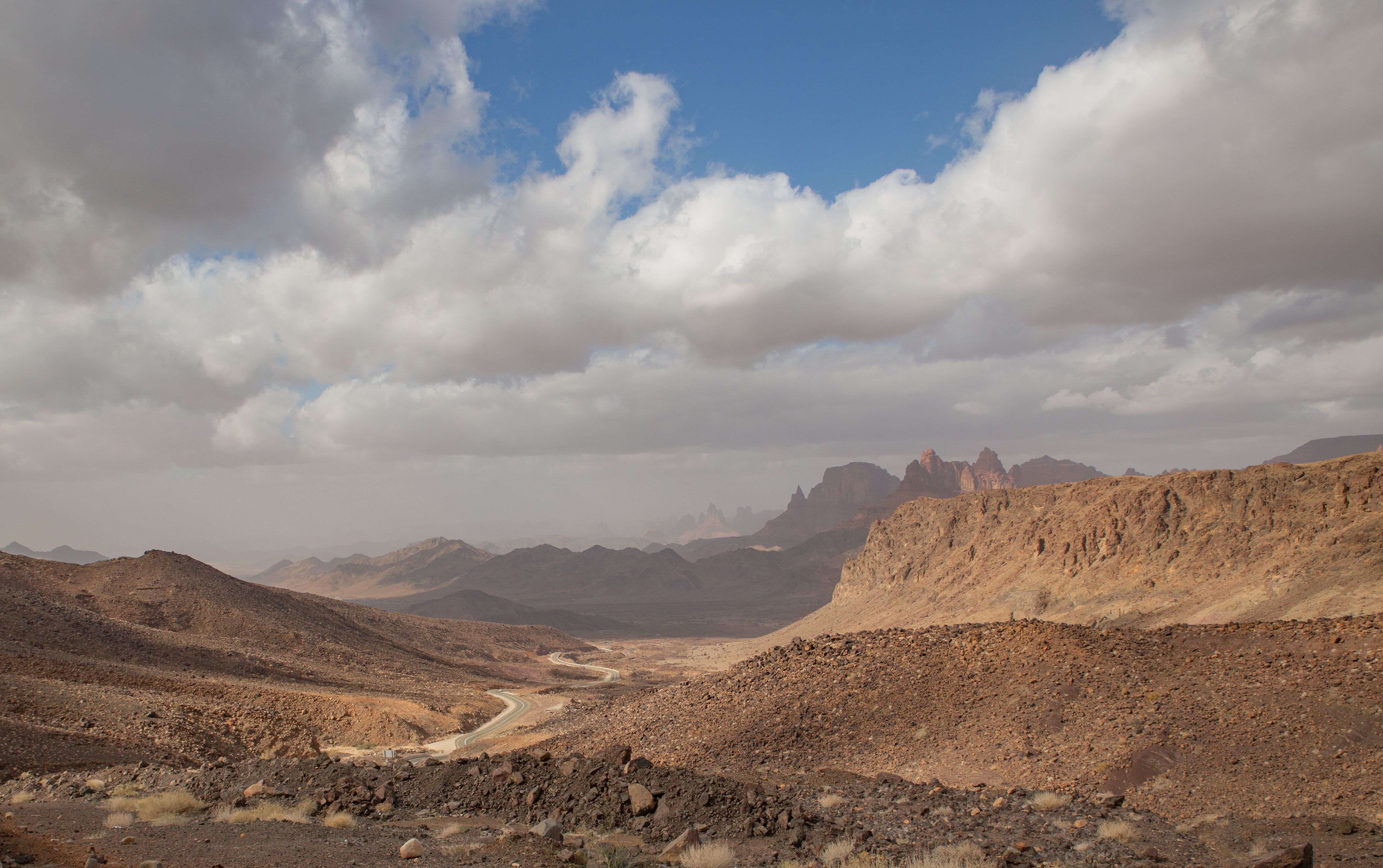 Arid Sandy Wasteland · Free Stock Photo