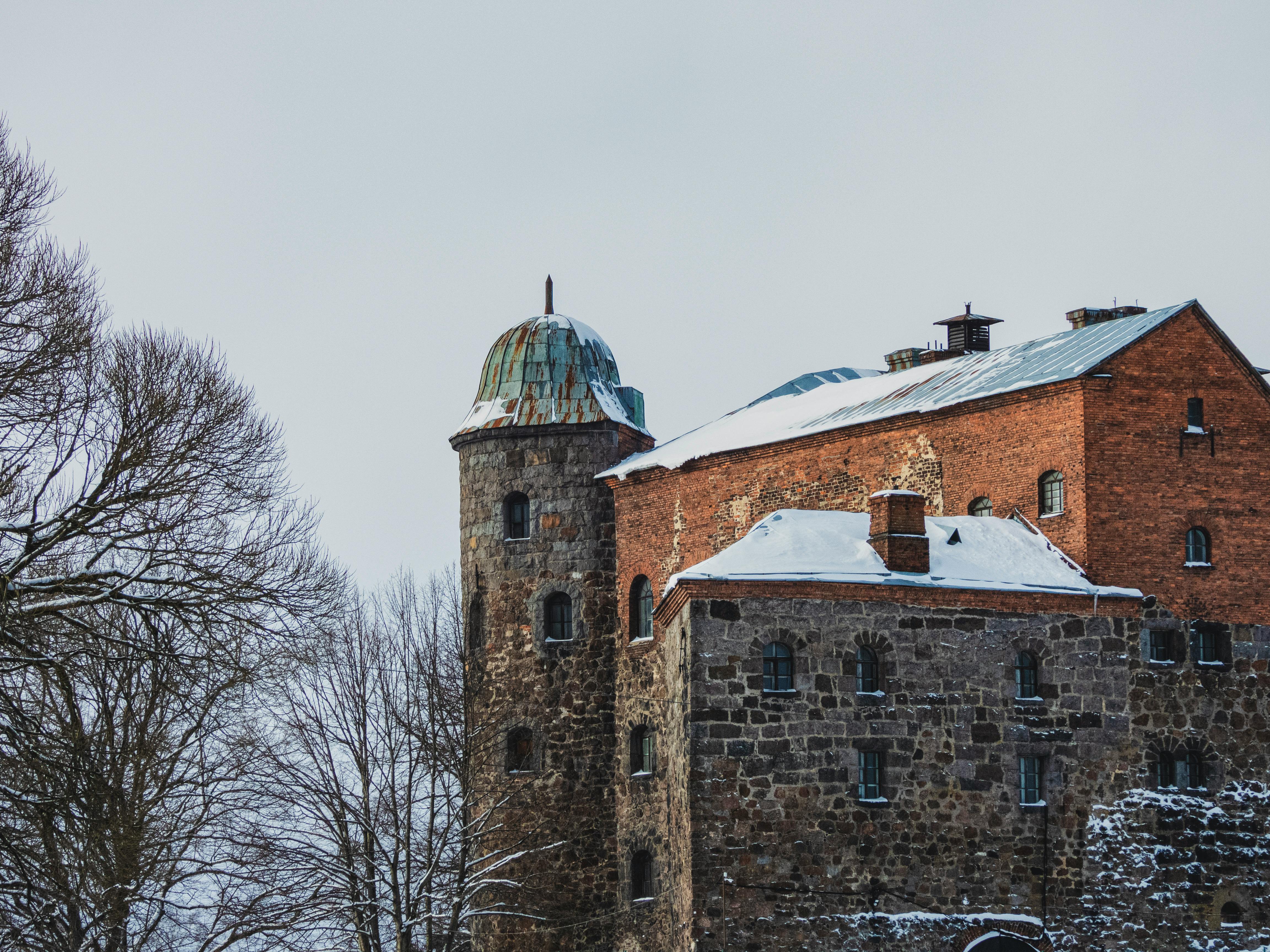 Old Buildings in Winter · Free Stock Photo