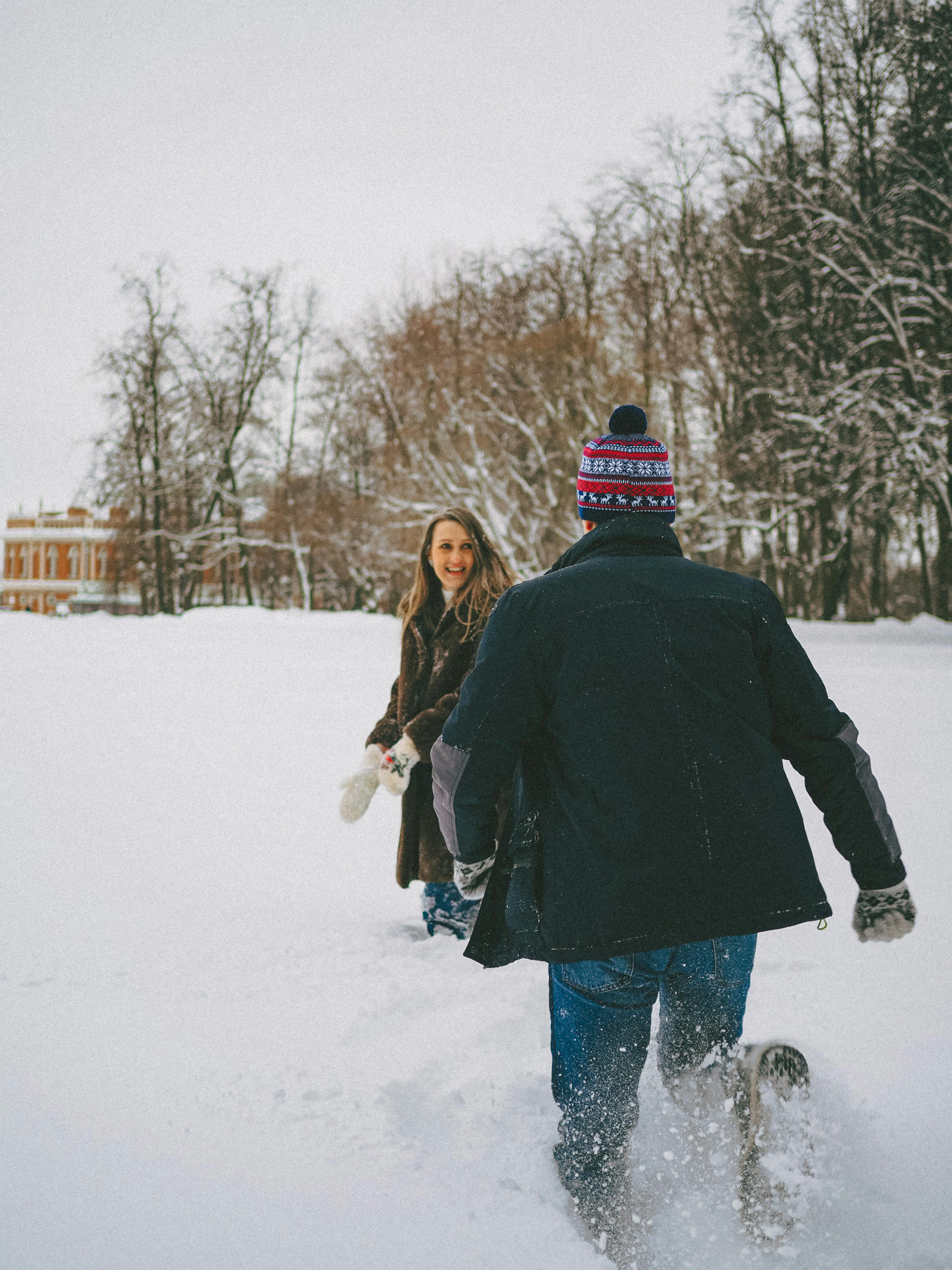 Two People in Snow · Free Stock Photo