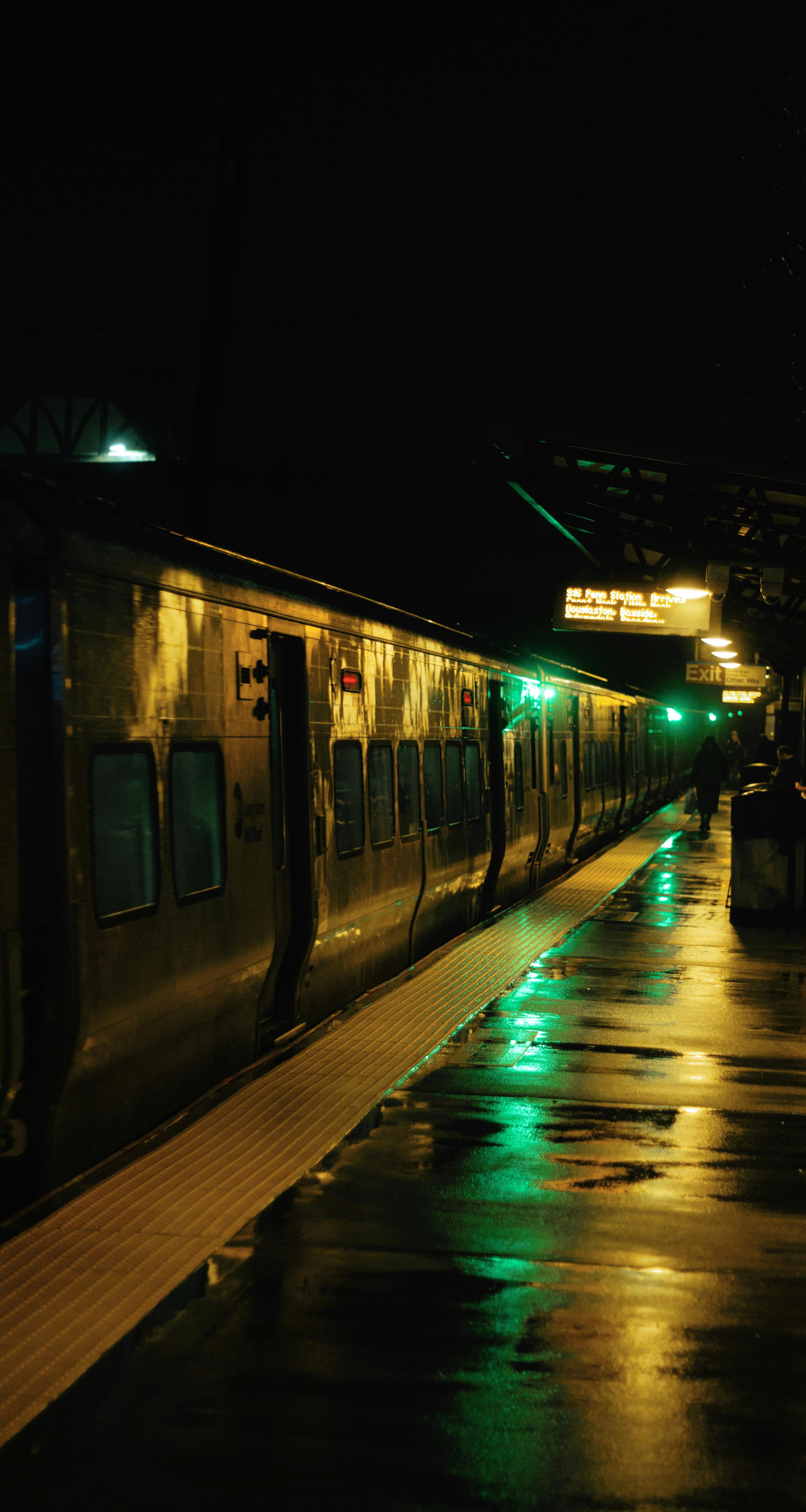 Black Train in Train Station · Free Stock Photo