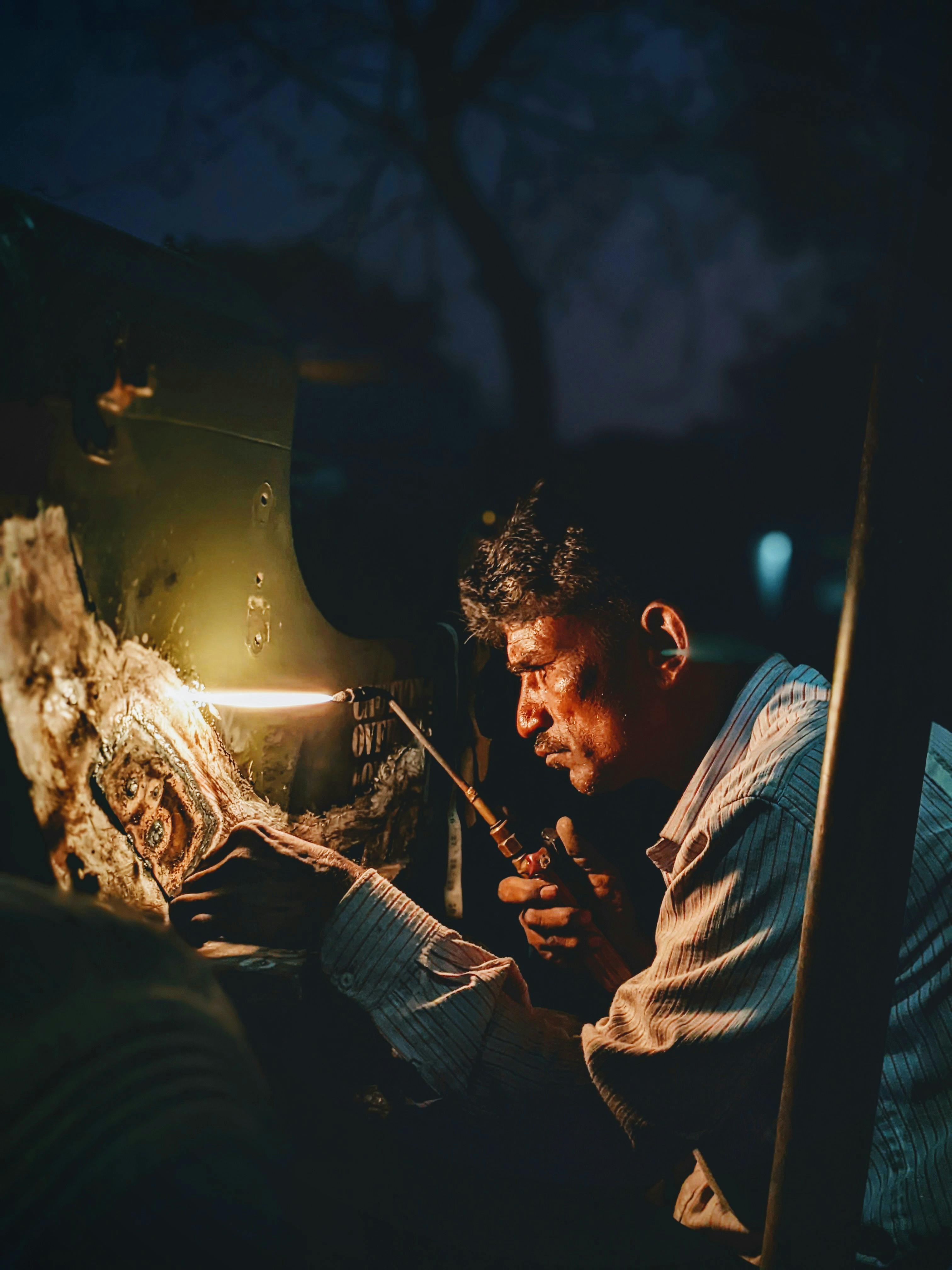 Night Working Photos, Download The BEST Free Night Working Stock Photos ...