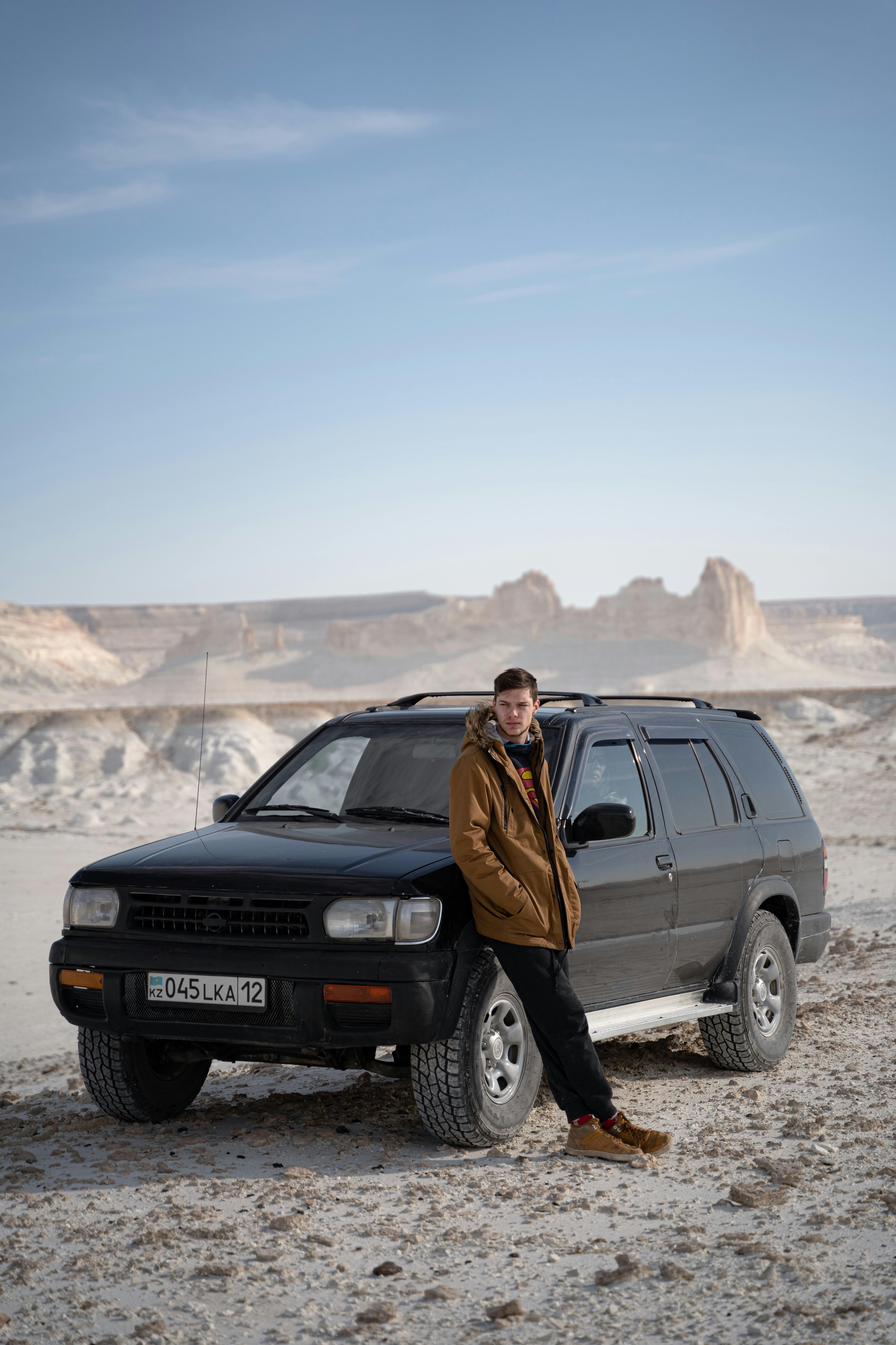 Suv In Cold Desert Mountain Photos, Download The BEST Free Suv In Cold ...