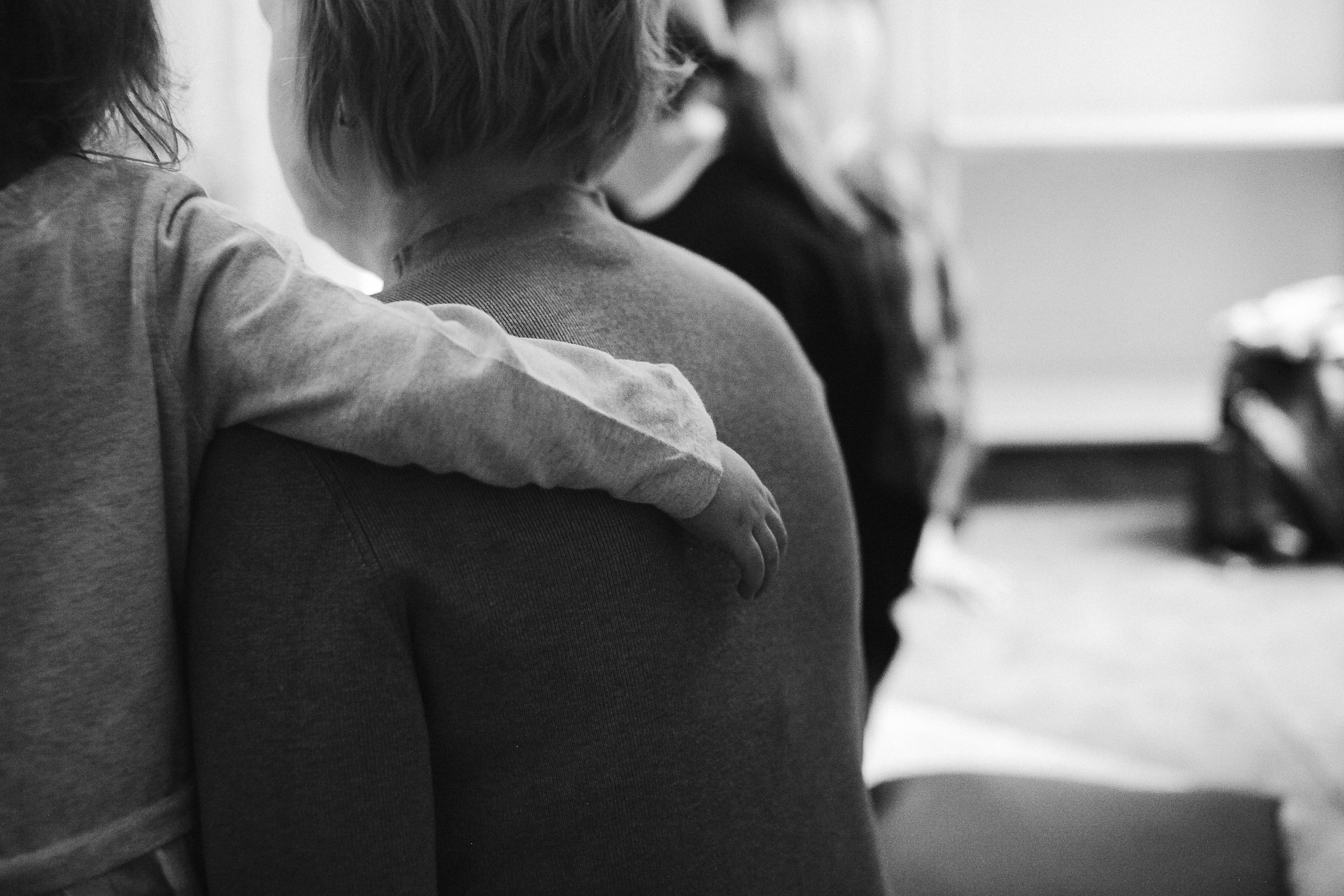 Back View of Children Hugging · Free Stock Photo