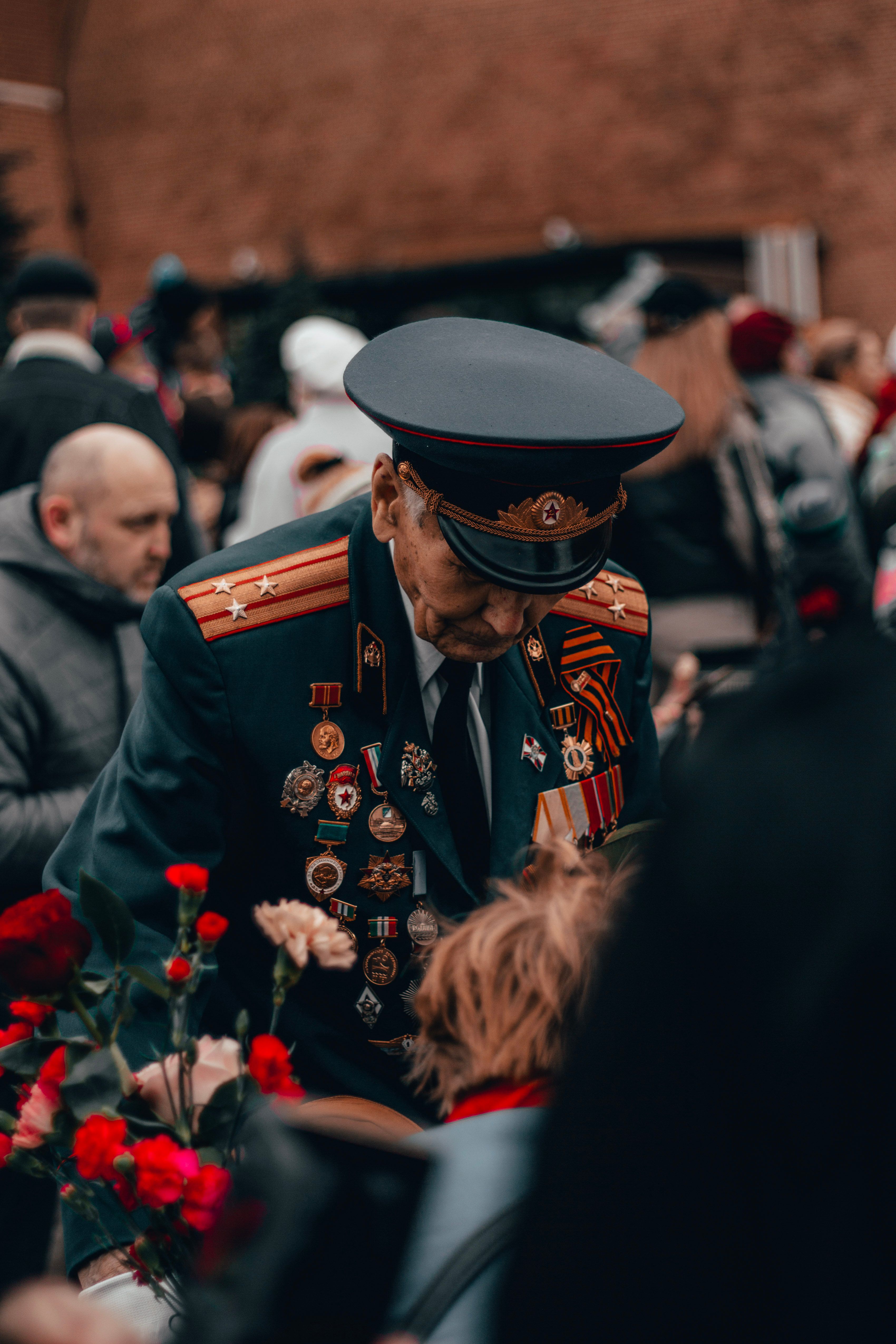 Military Man Photos, Download The BEST Free Military Man Stock Photos ...