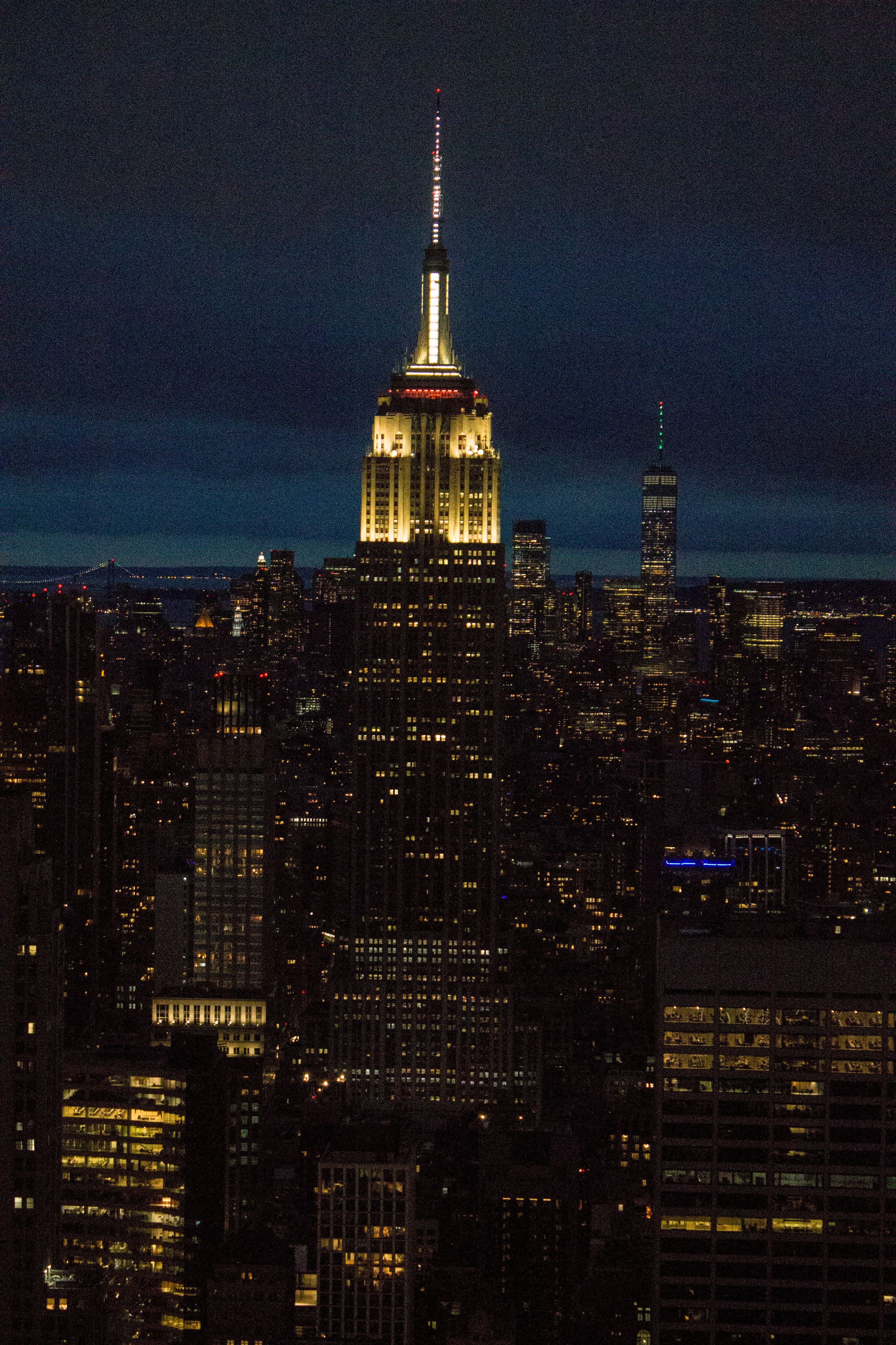 Illuminated Skyscraper in City · Free Stock Photo
