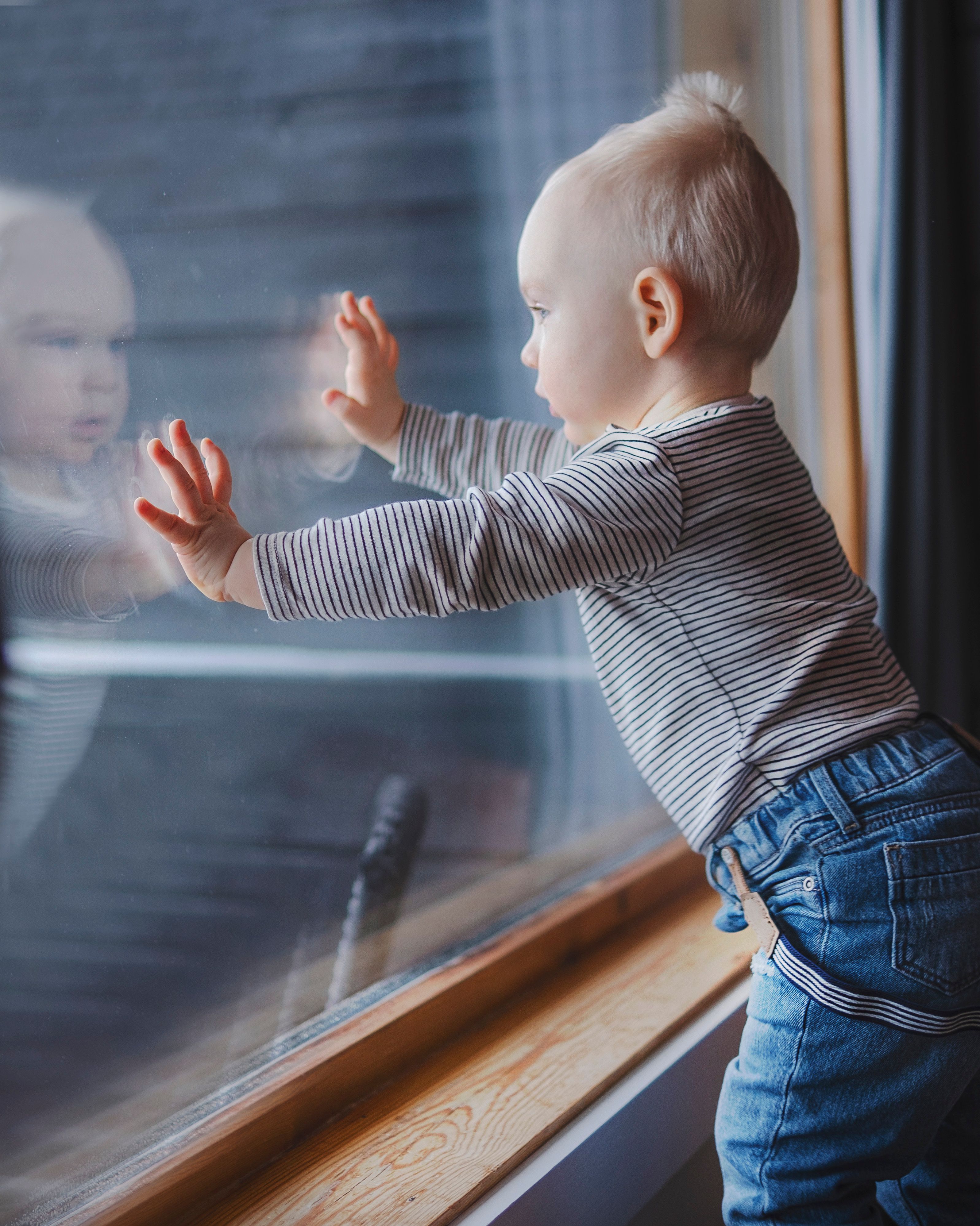 Little Baby Seen by the Window · Free Stock Photo