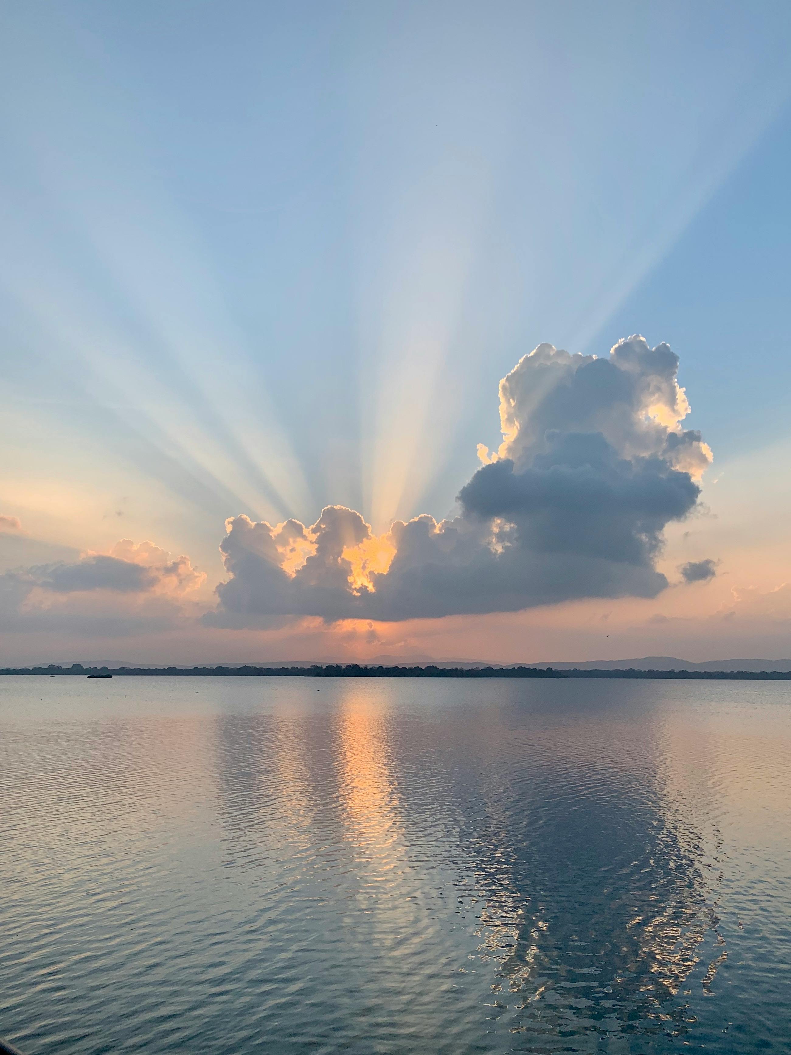 Day Time Scenery · Free Stock Photo