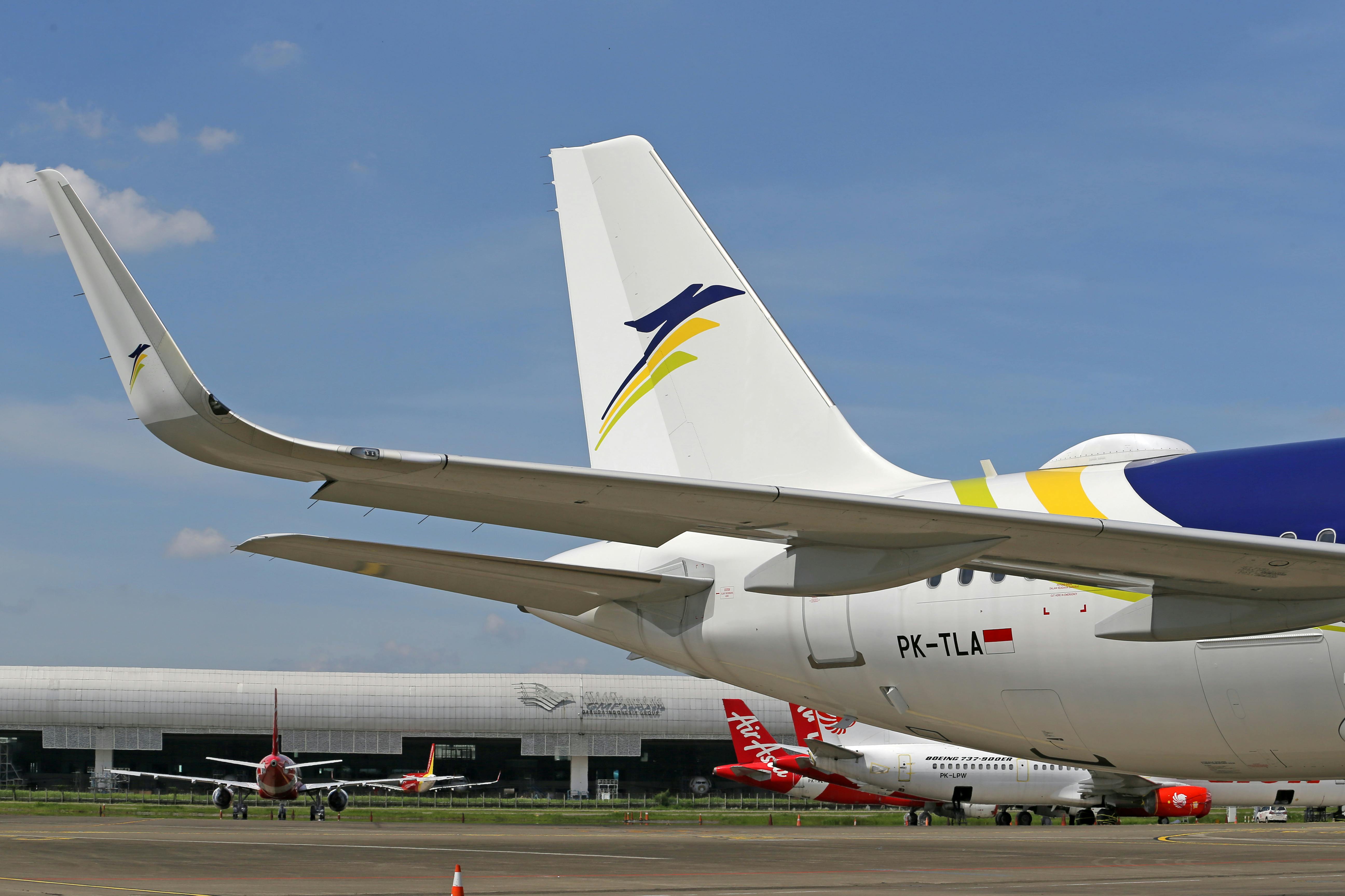 White and Yellow Airplane on Airport · Free Stock Photo