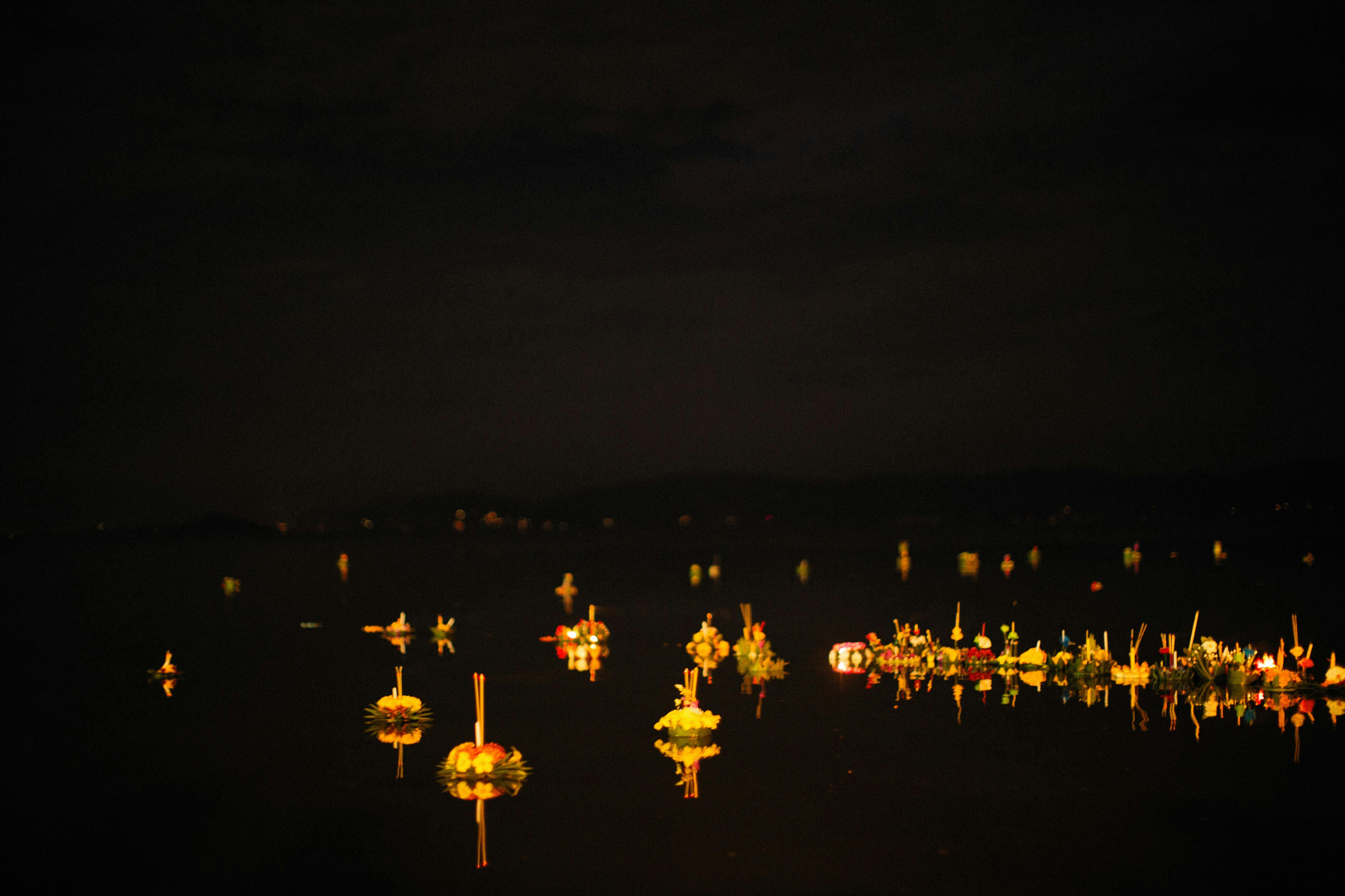 Paper Lanterns Floating In The Water Photos, Download The BEST Free ...