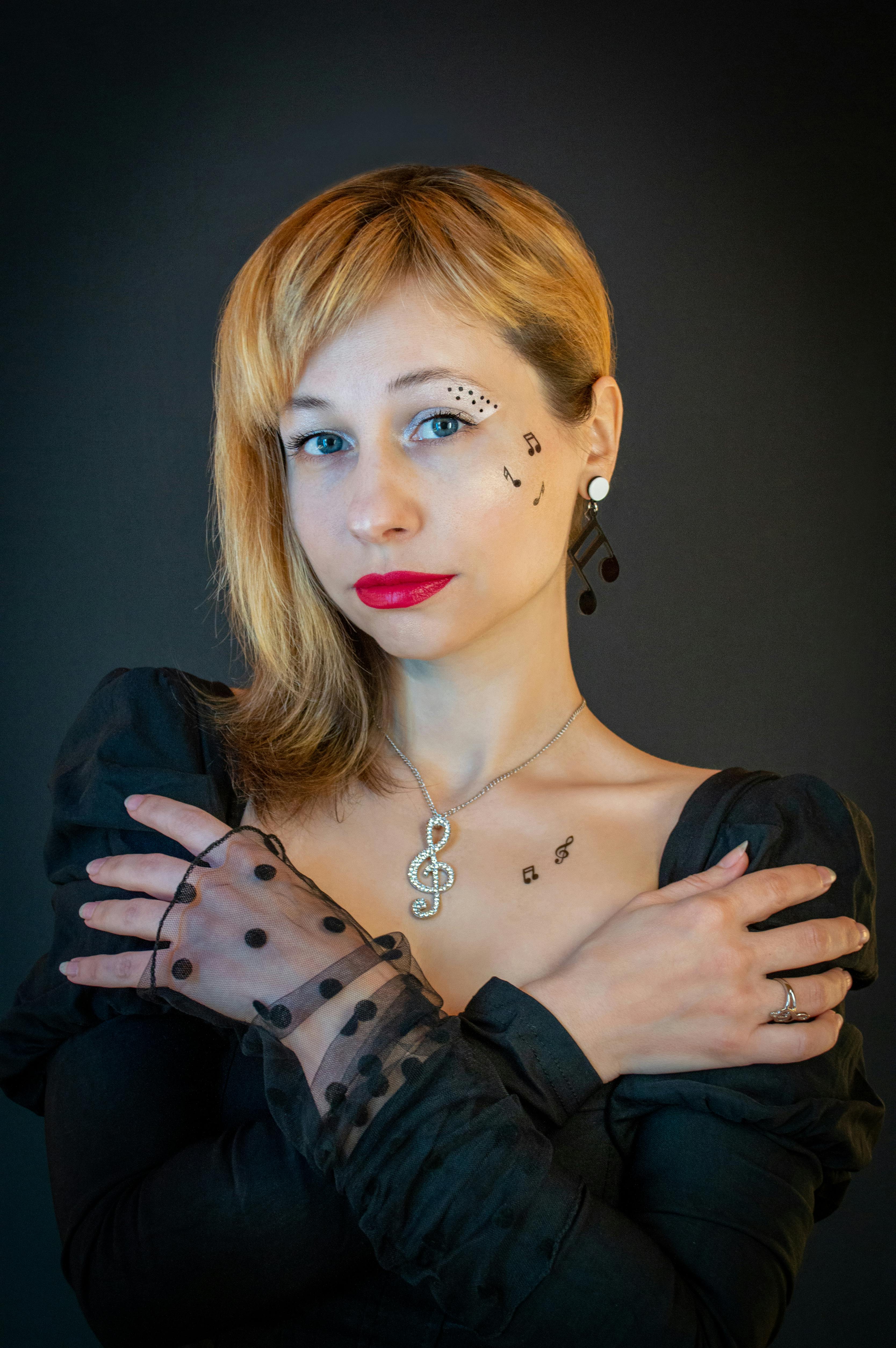 Woman Wearing Modern Outfit · Free Stock Photo