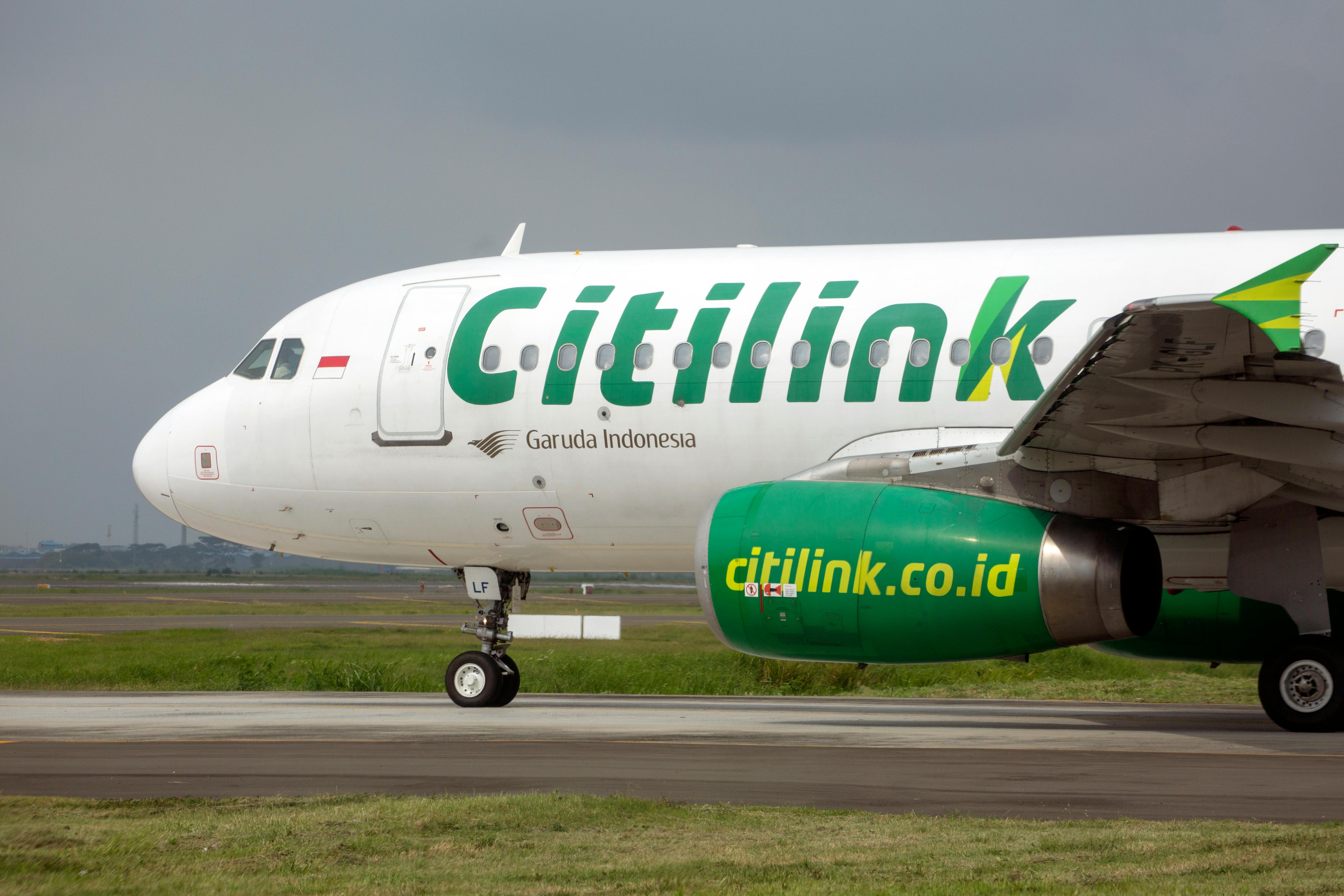 Airplane Side View Photos, Download The BEST Free Airplane Side View ...