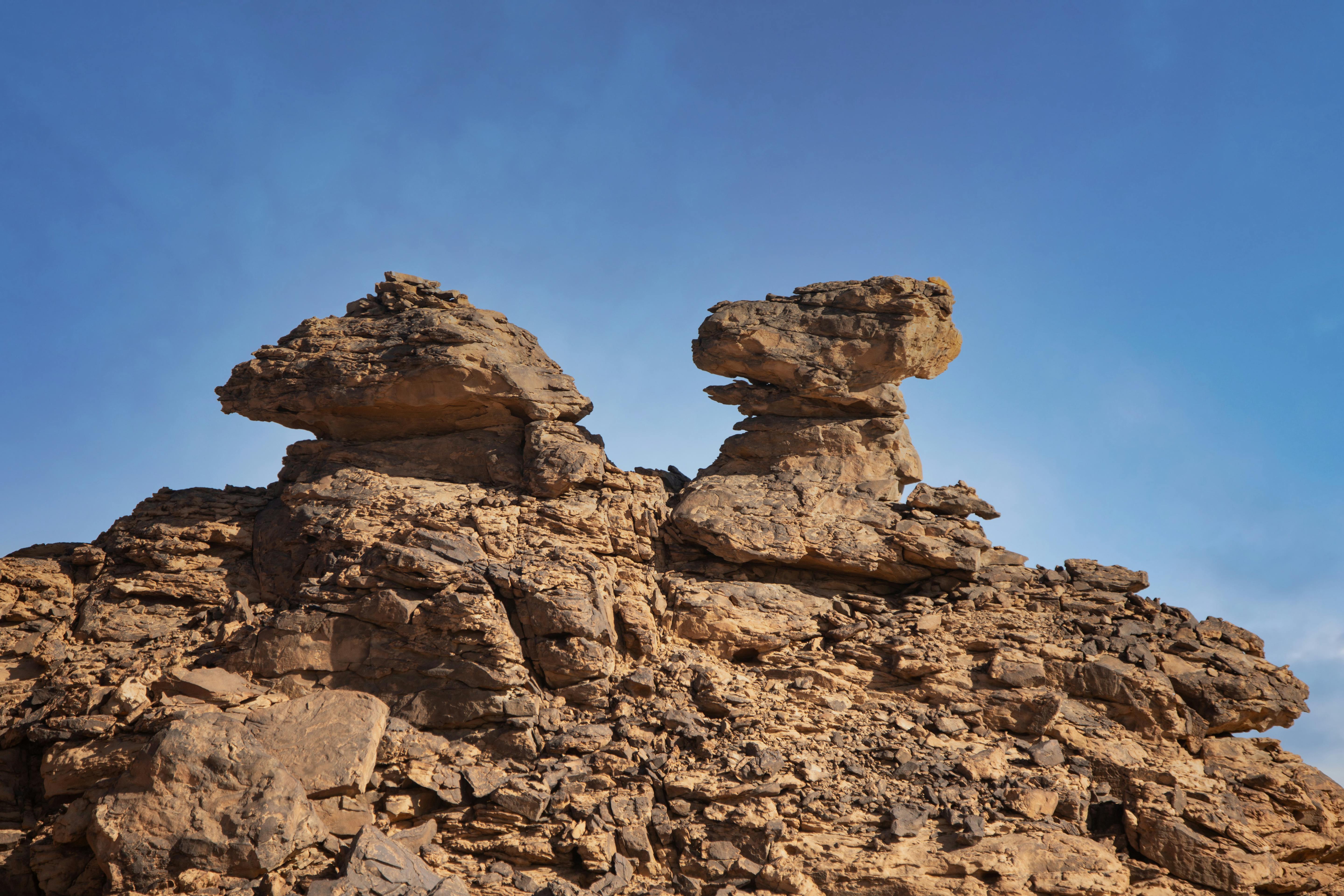 Close-Up Shot of Rock Formations · Free Stock Photo