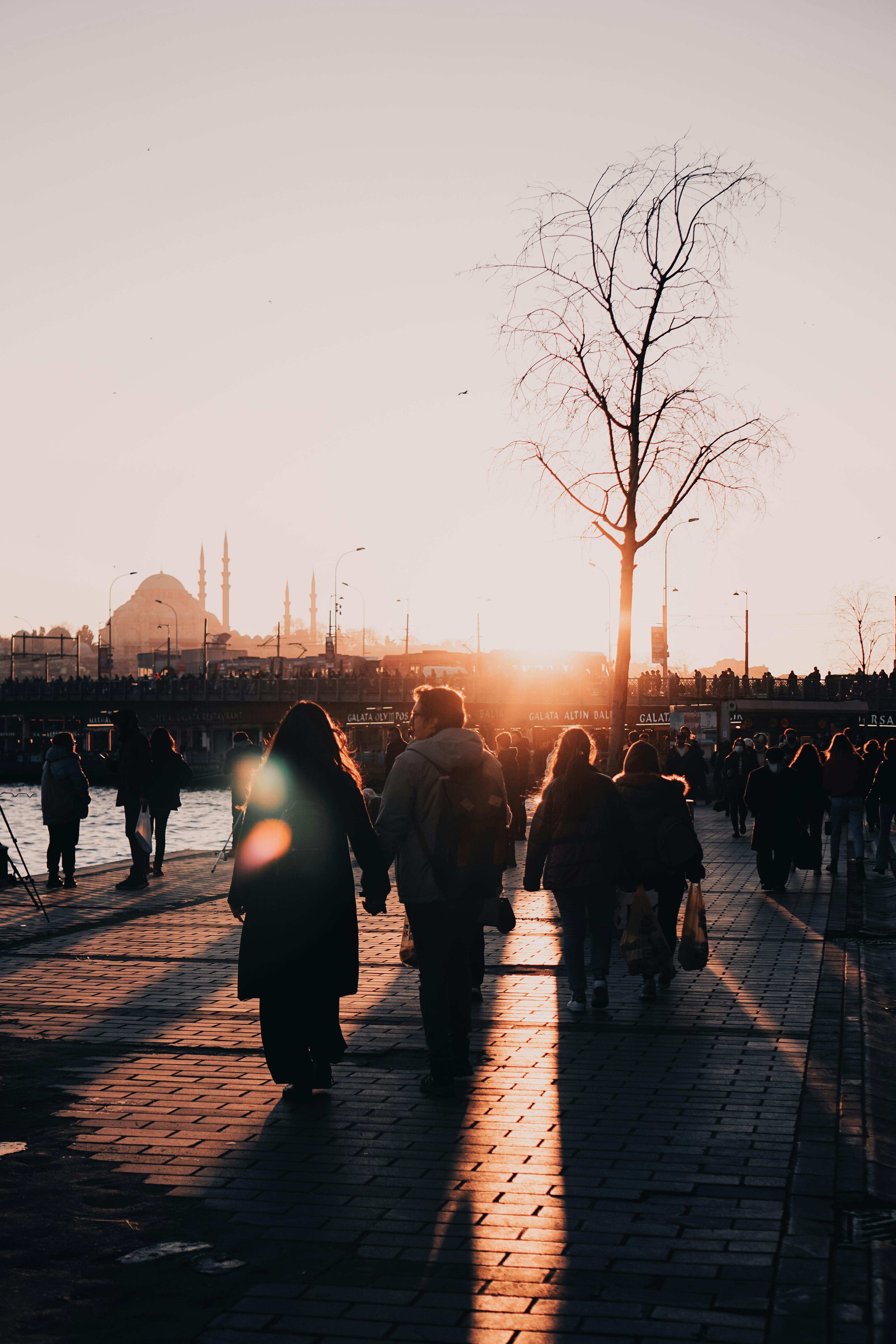 People Walking on the Street · Free Stock Photo