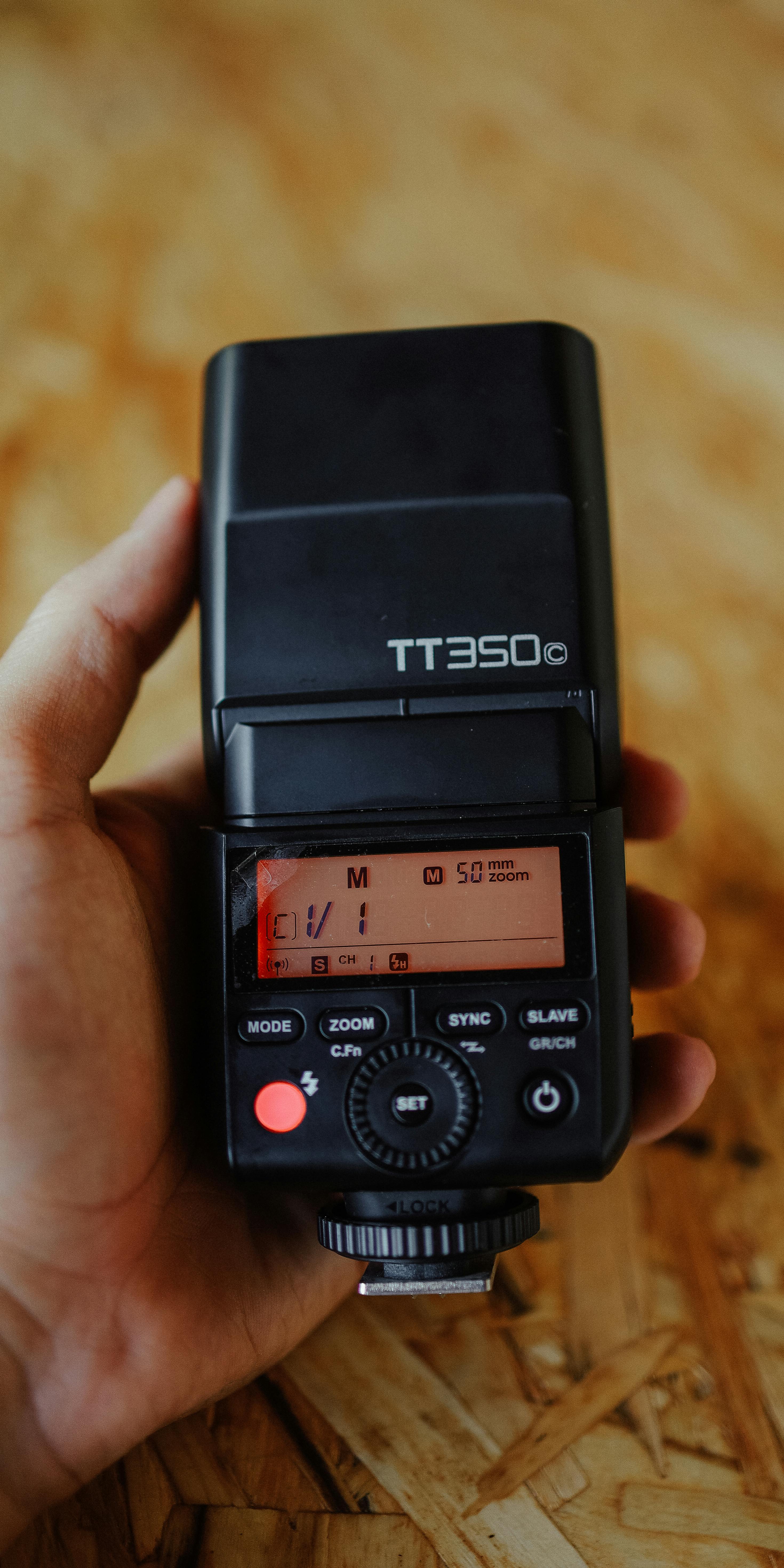 Selective Focus of Compact Camera · Free Stock Photo