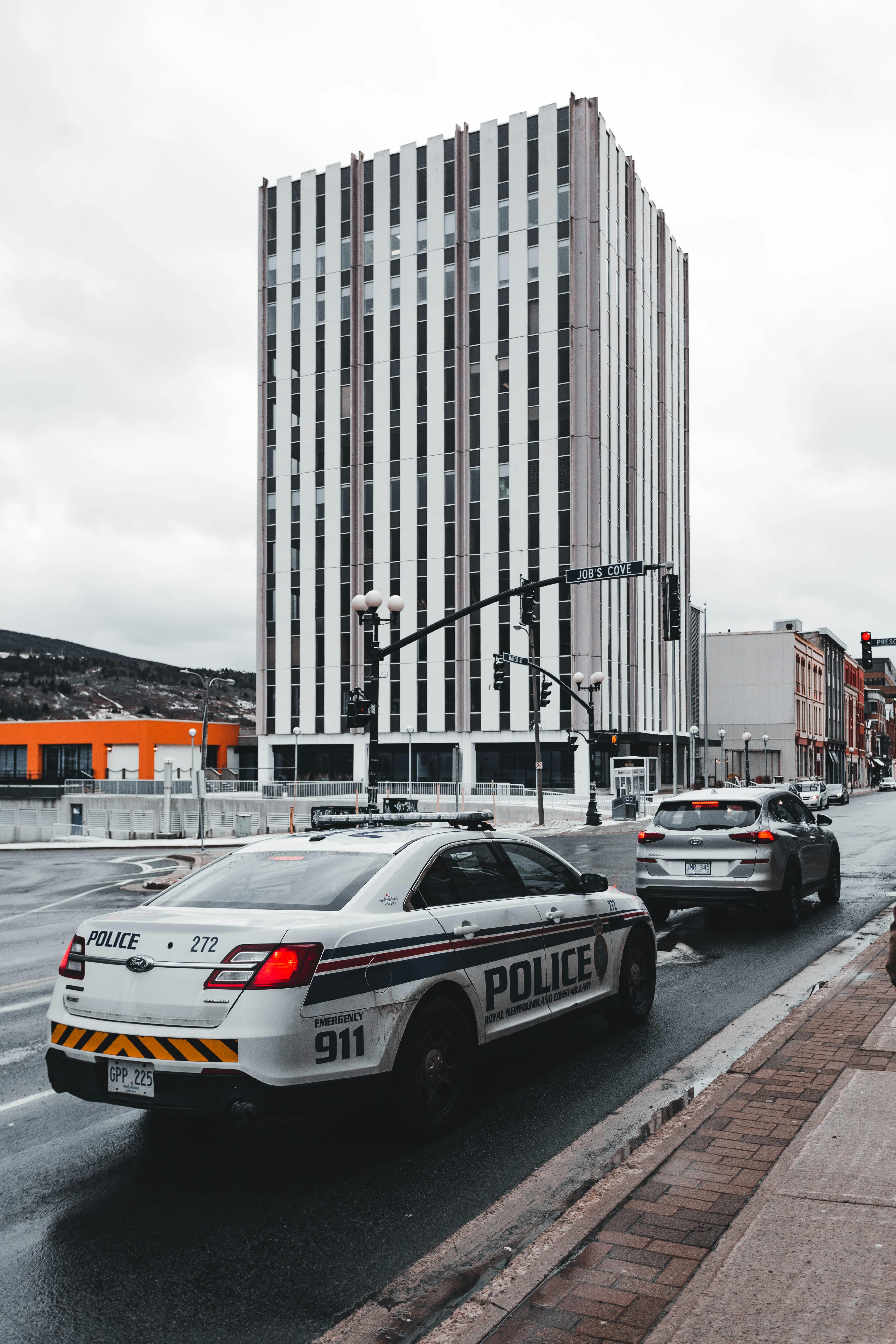 Police Cars Outside Building Photos, Download The BEST Free Police Cars ...
