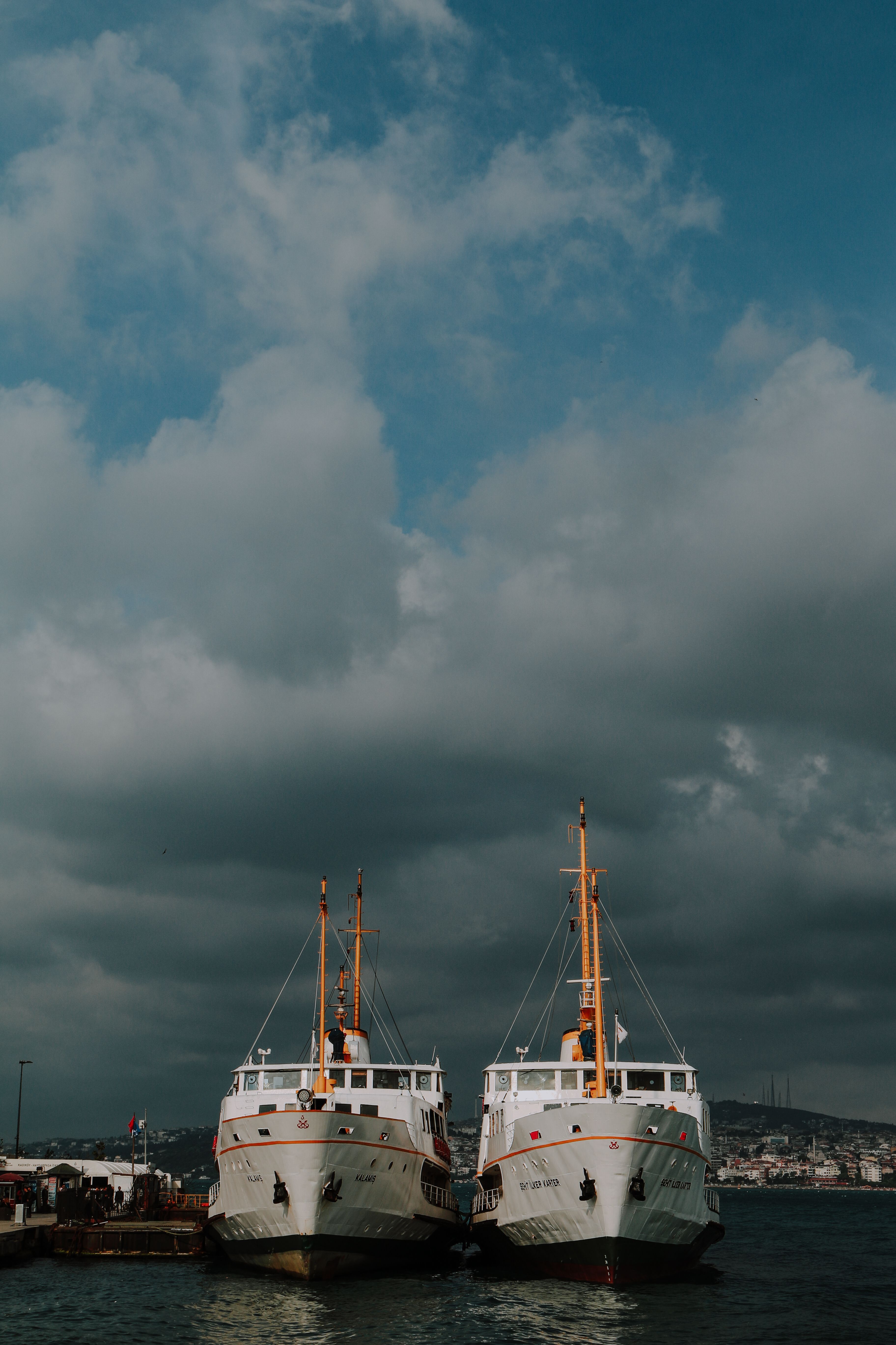 Ships Side Photos, Download The BEST Free Ships Side Stock Photos & HD ...