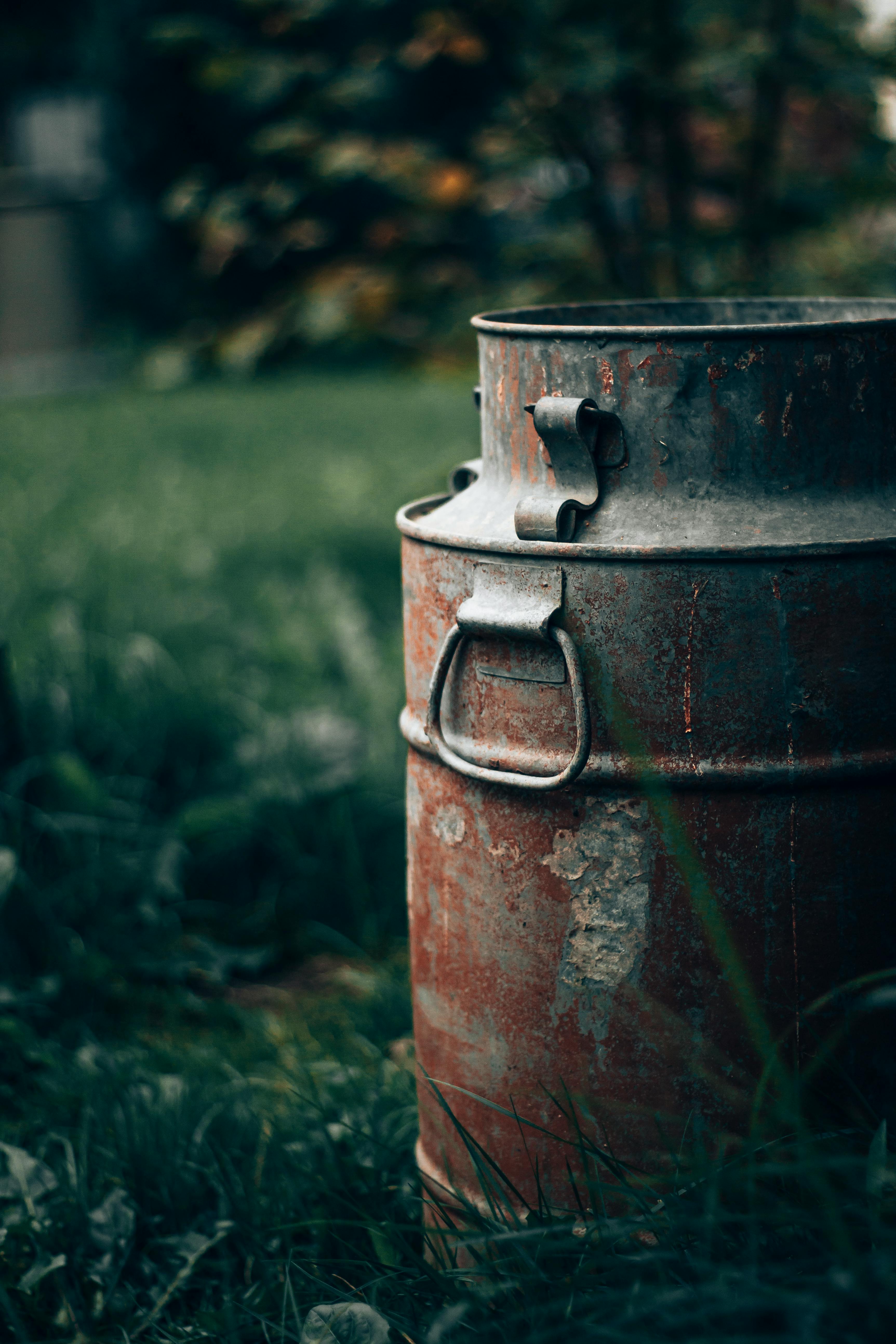 Close-Up of a Rusty Milk Can · Free Stock Photo