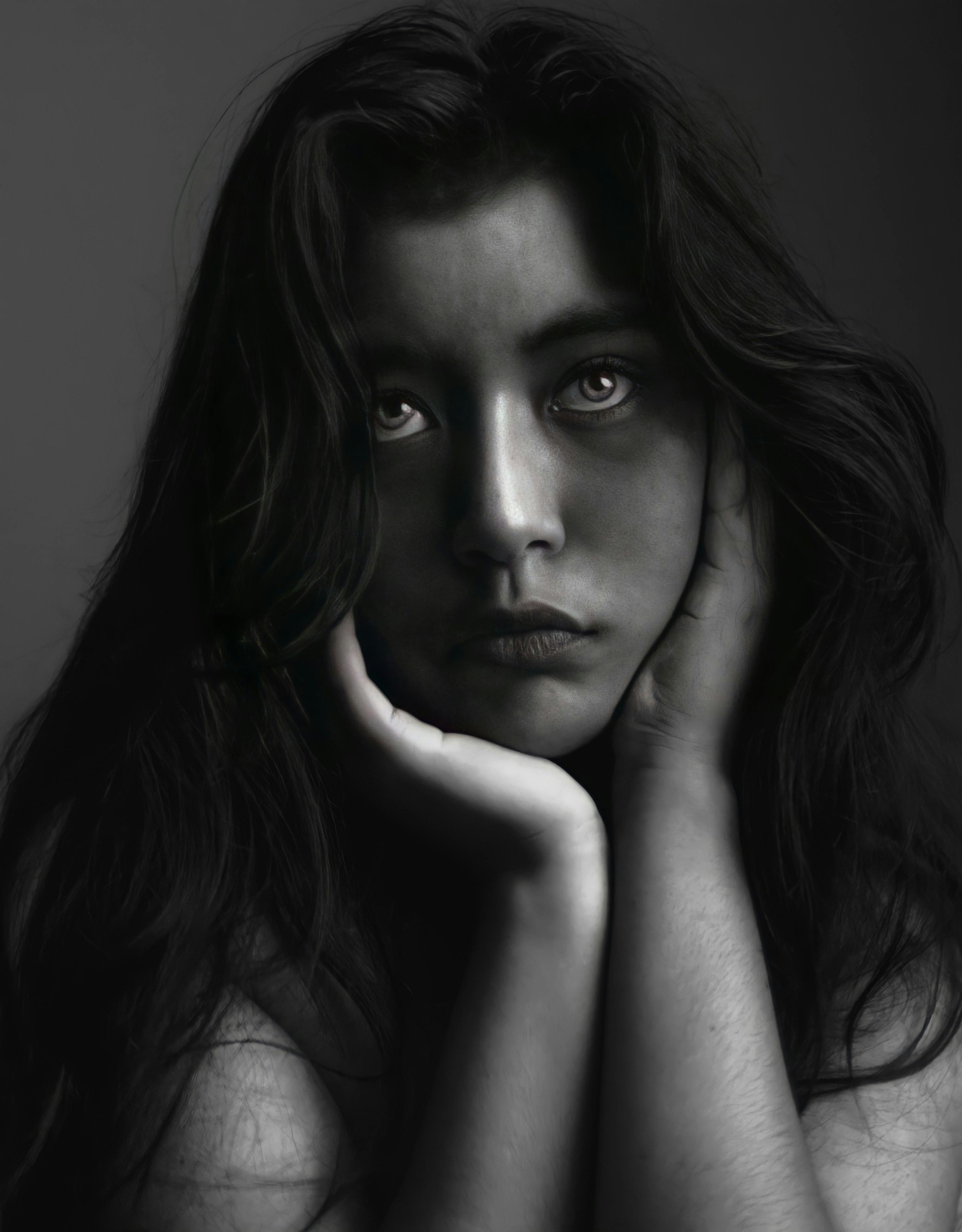 Grayscale Photography of a Man Looking at the Camera · Free Stock Photo