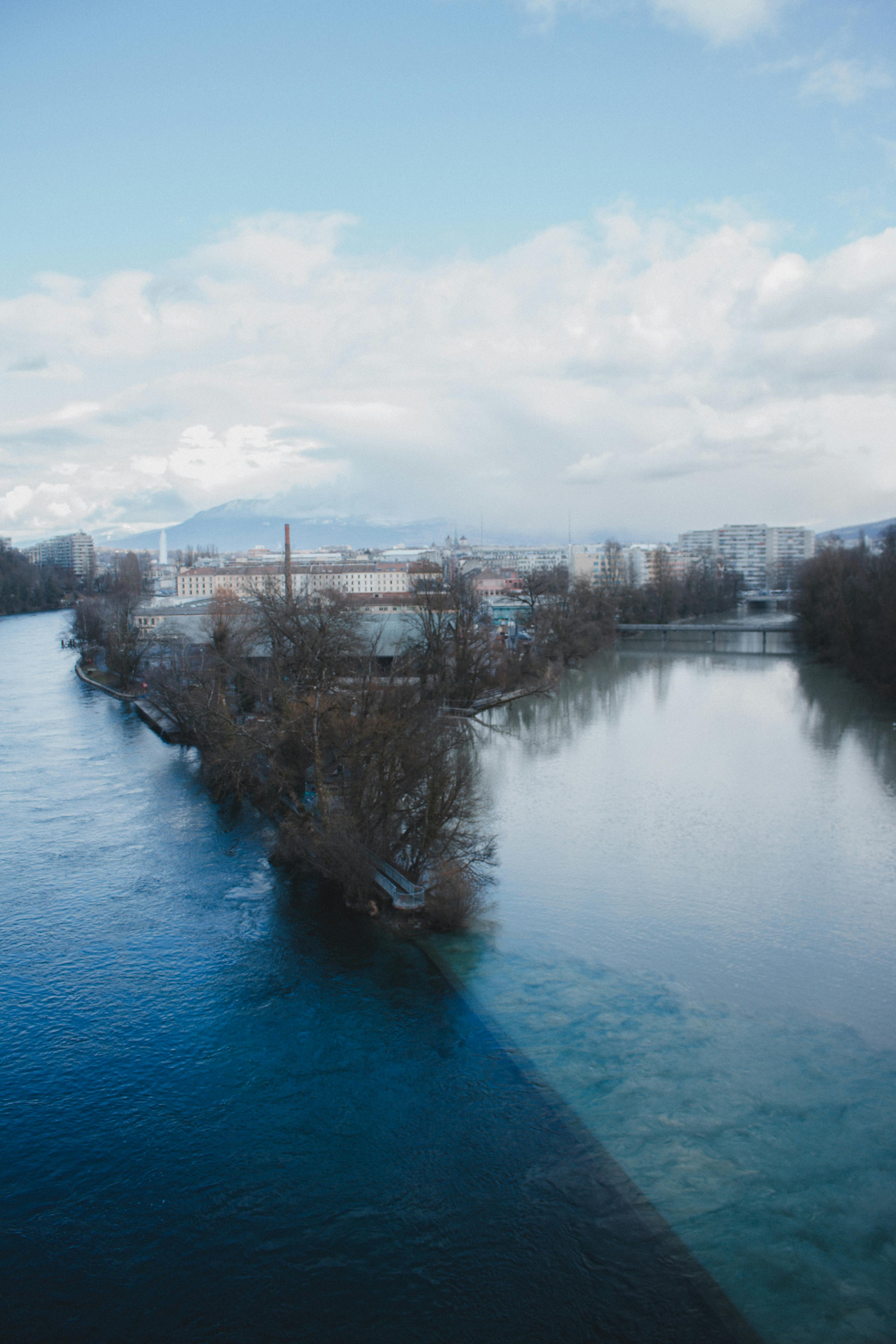 Junction of Two Rivers · Free Stock Photo